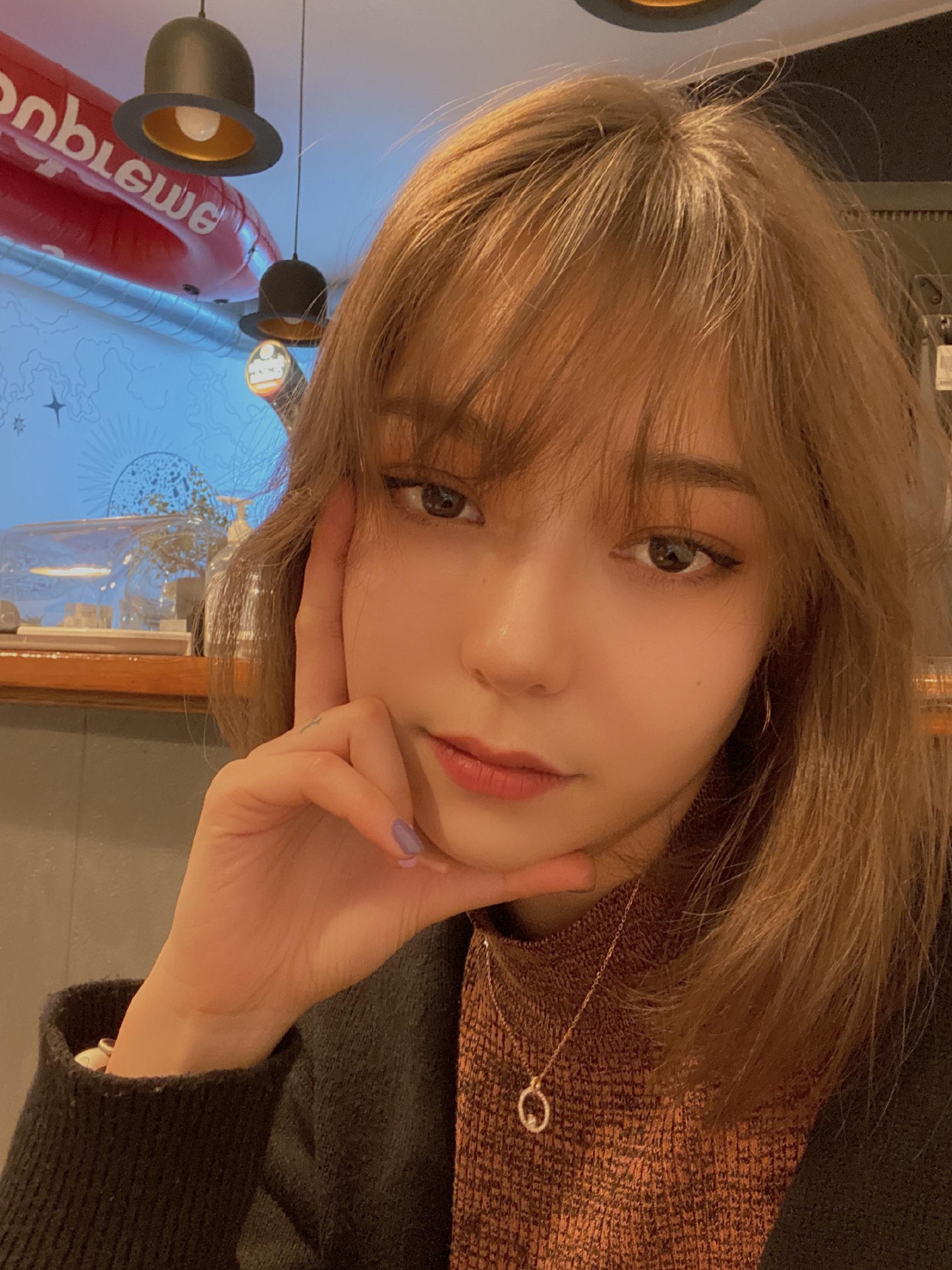 Not quite sure you guys want to see my body or not. Let me know you want to see more regular ...