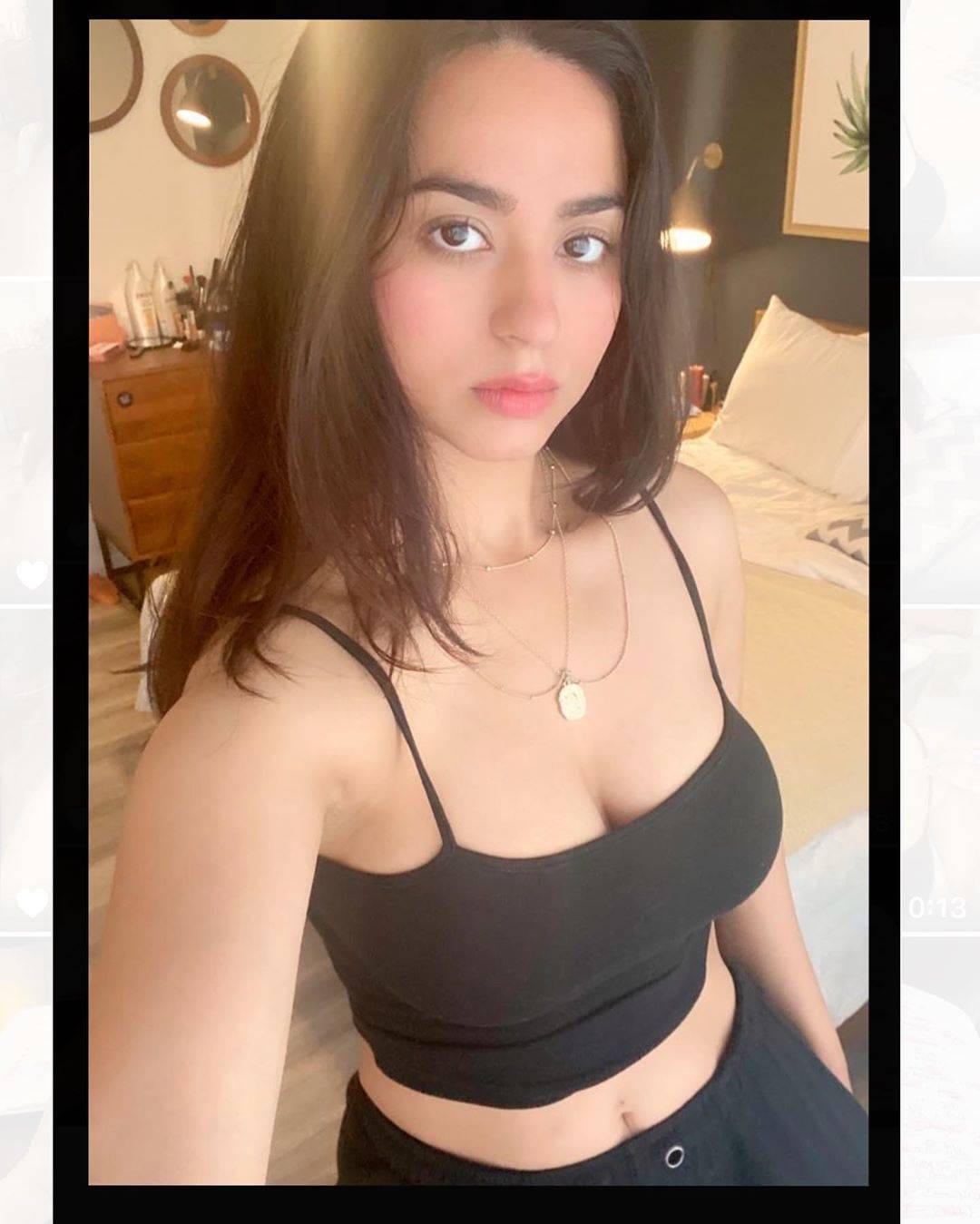 Nothing quite like a busty Indian | Scrolller