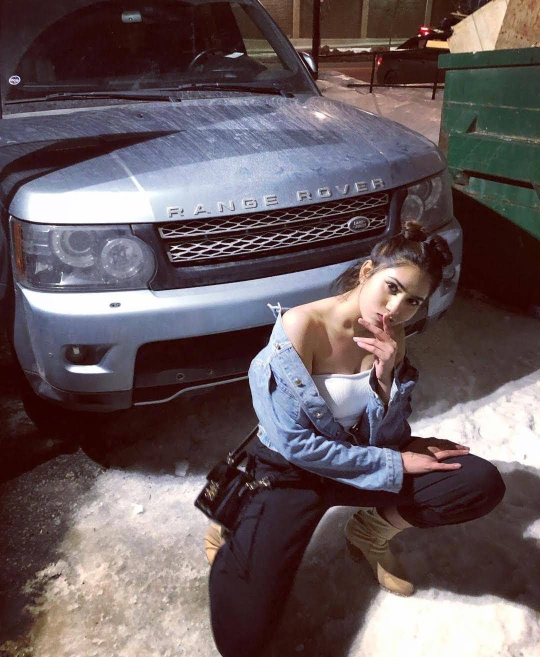 NRI Babe showing off what's she's got | Scrolller