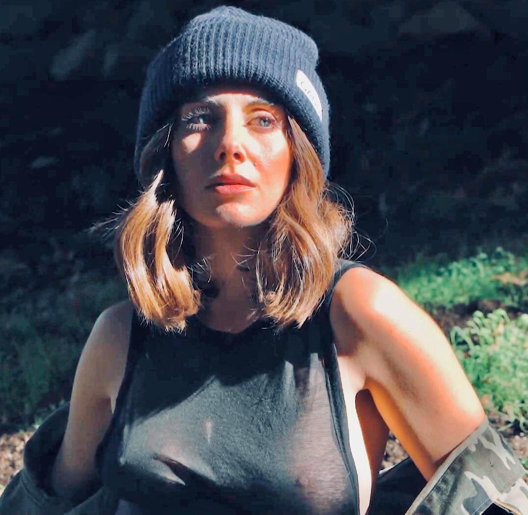 (nsfw) Sporting a see through top | Scrolller