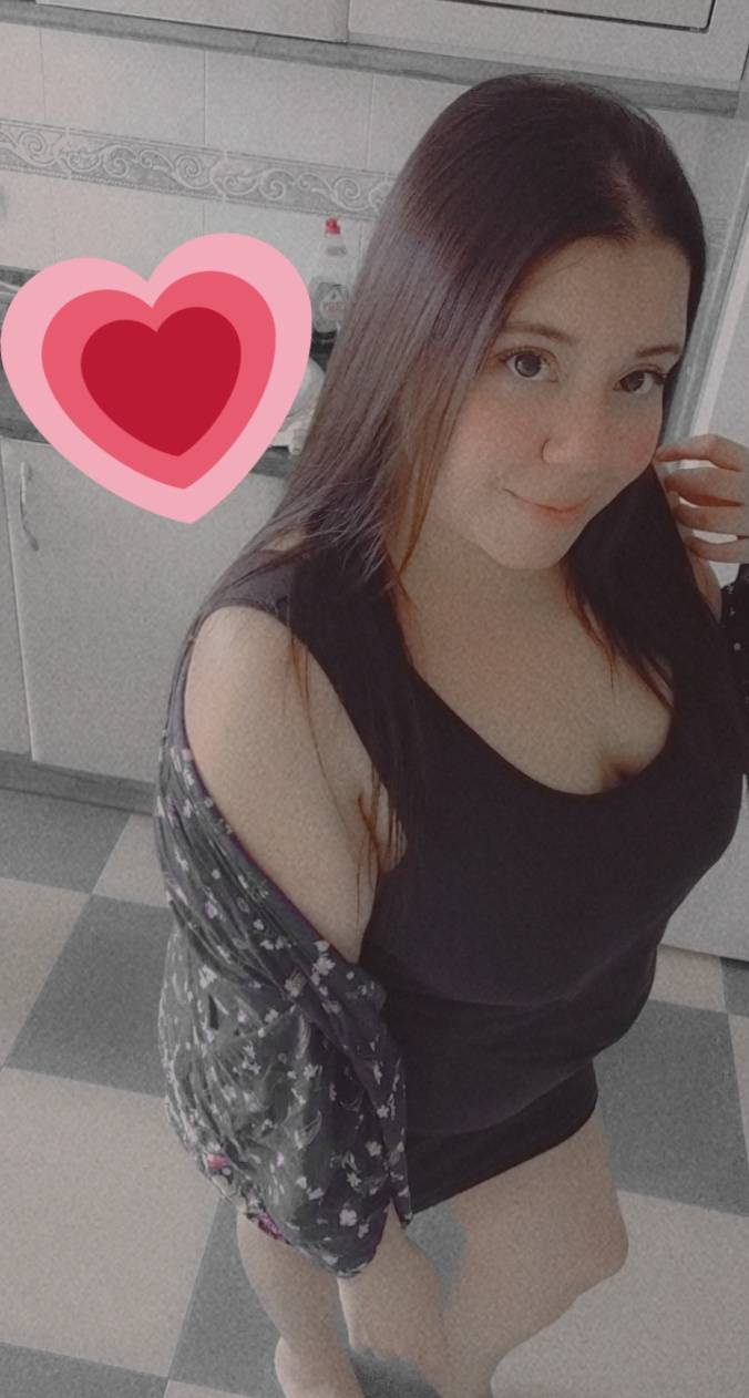 Switchin' the positions for you Cookin' in the kitchen and I'm in the bedroom💖 | Scrolller