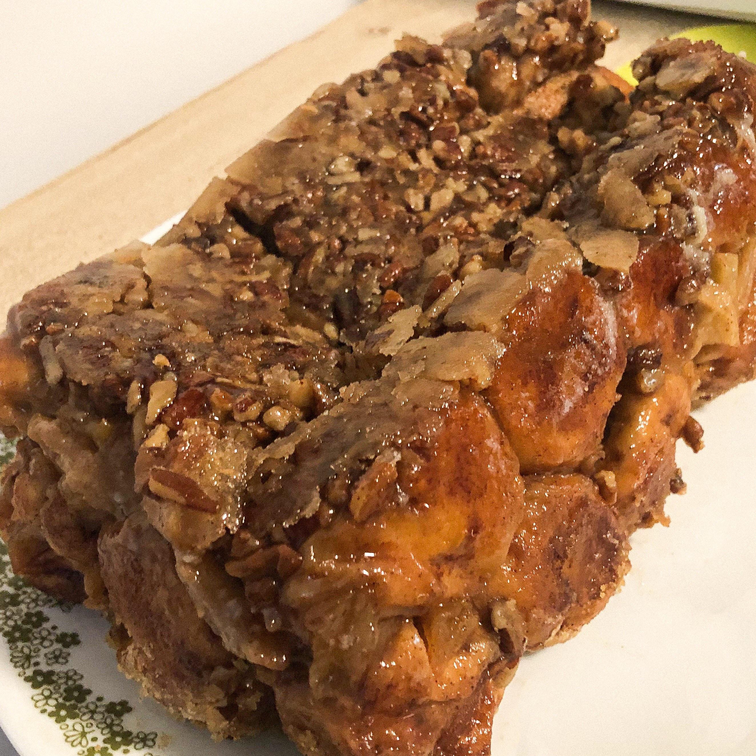 [OC] Cream Cheese and Apple Stuffed Monkey Bread | Scrolller