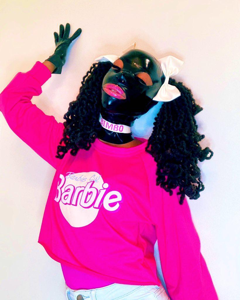 [oc] shiny bimbo doll | Scrolller