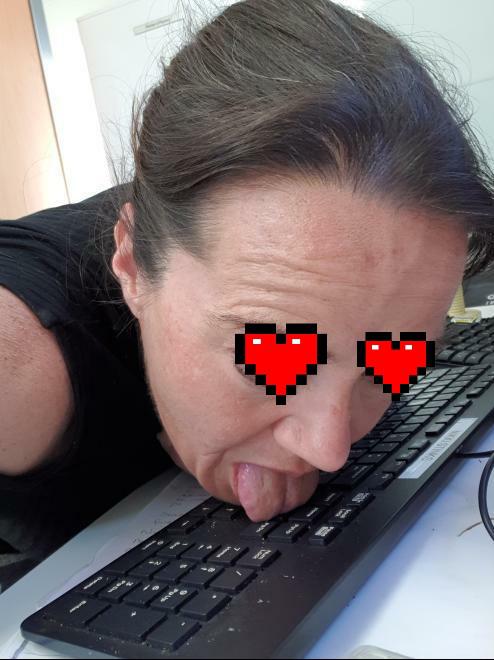 Office slut 101: the keyboard | Scrolller