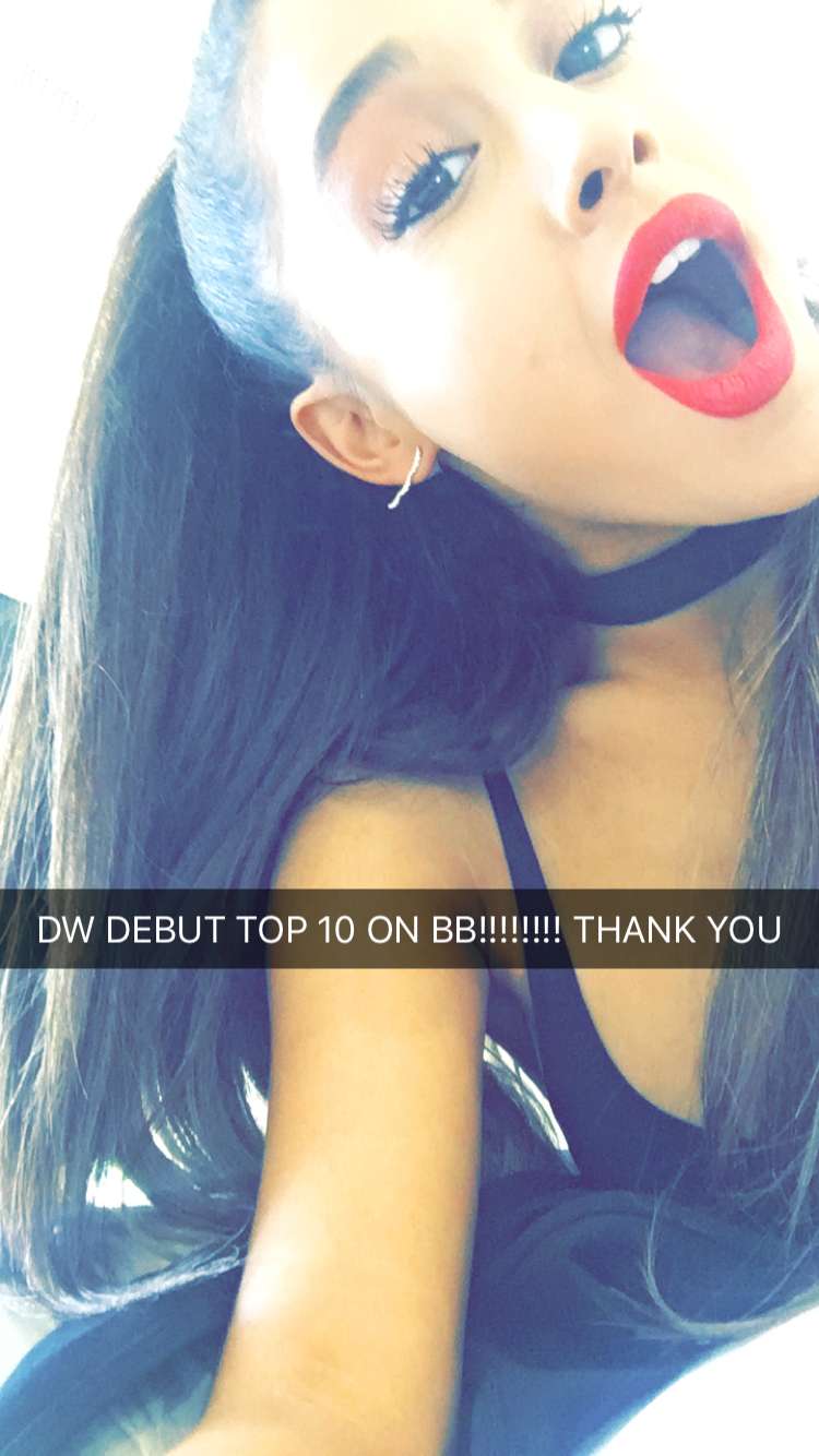 Oh fuck yes Ari, open wide!!! | Scrolller