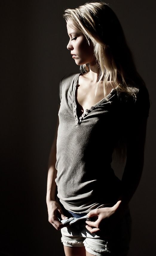 Oh the lighting | Scrolller