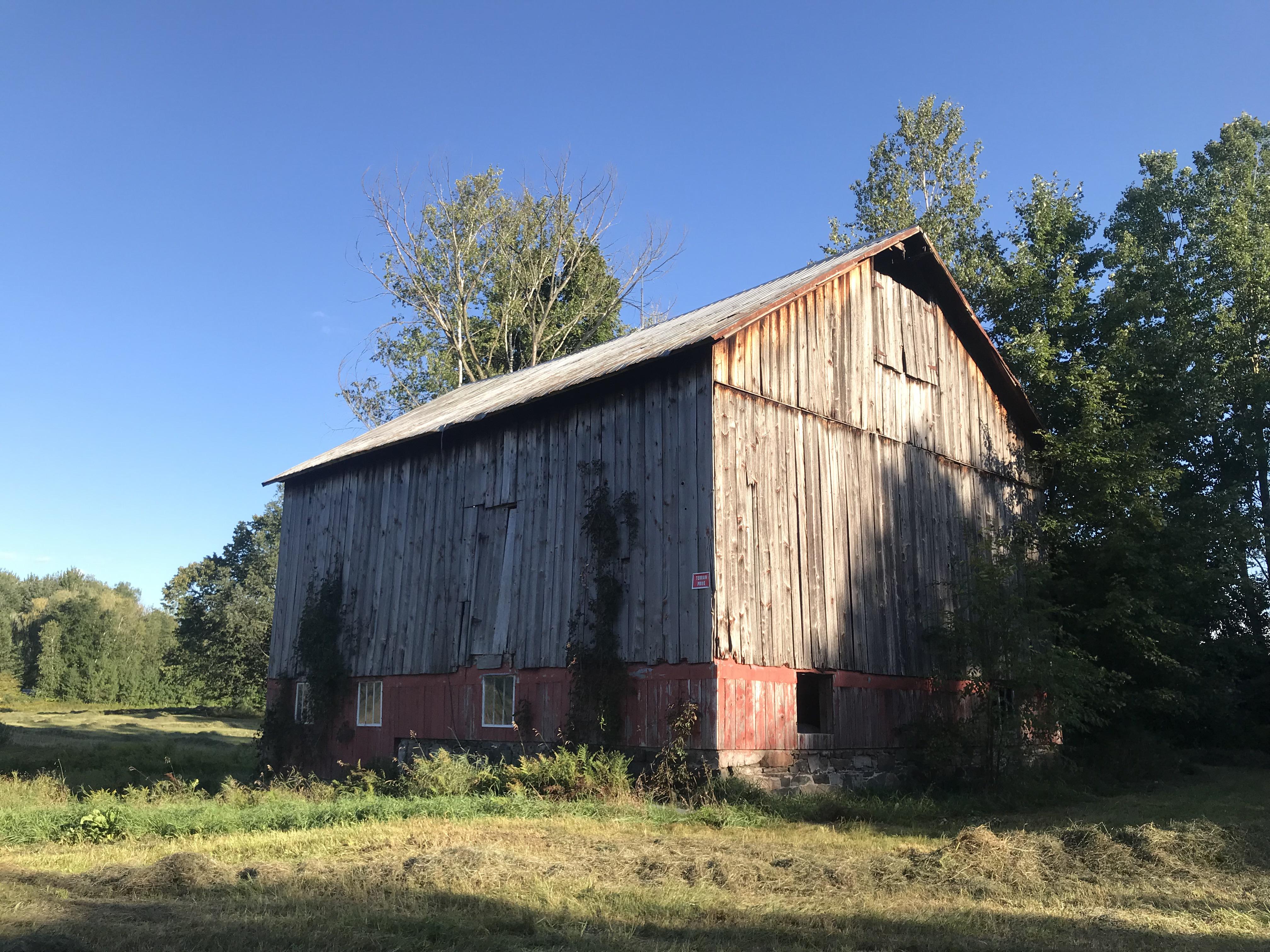 Old abandoned barn | Scrolller