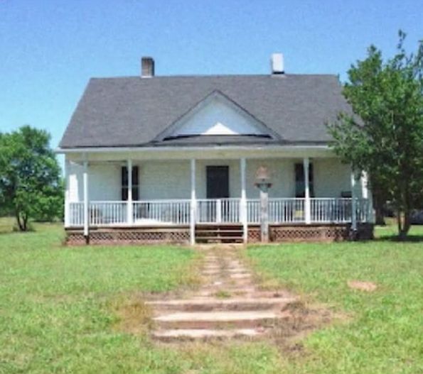 old house | Scrolller