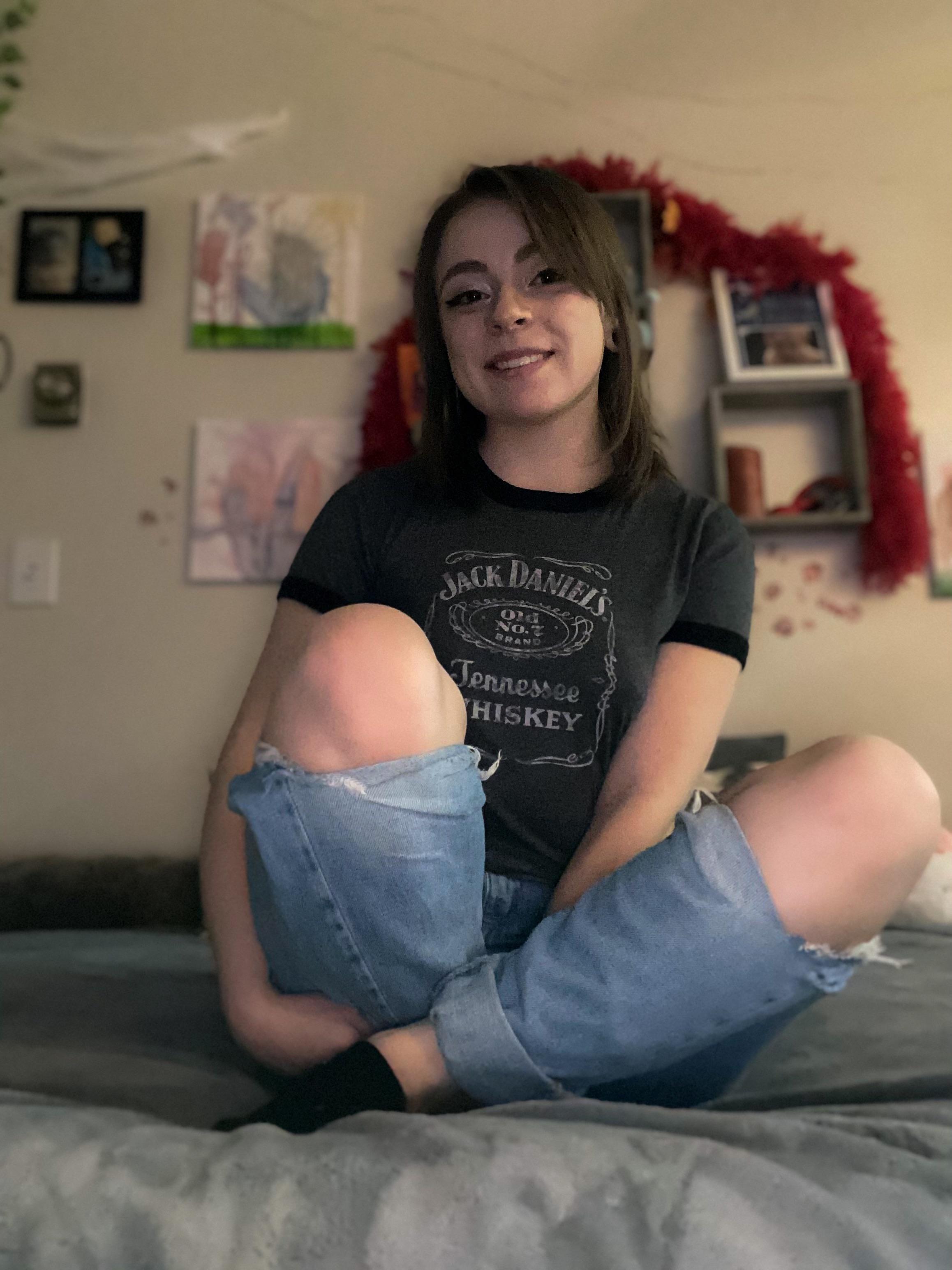 Old No. 7 ft self timer. (F18+) | Scrolller