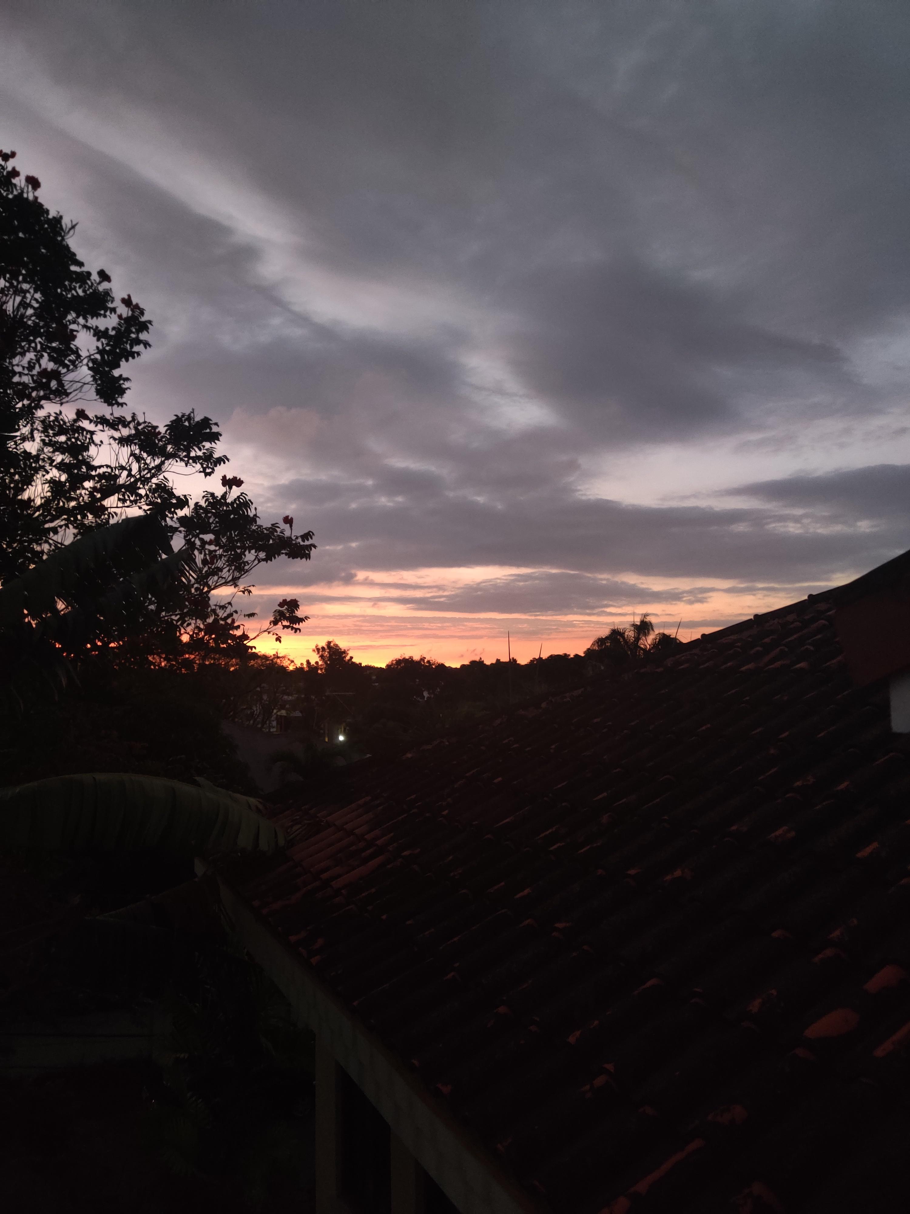 On my roof | Scrolller