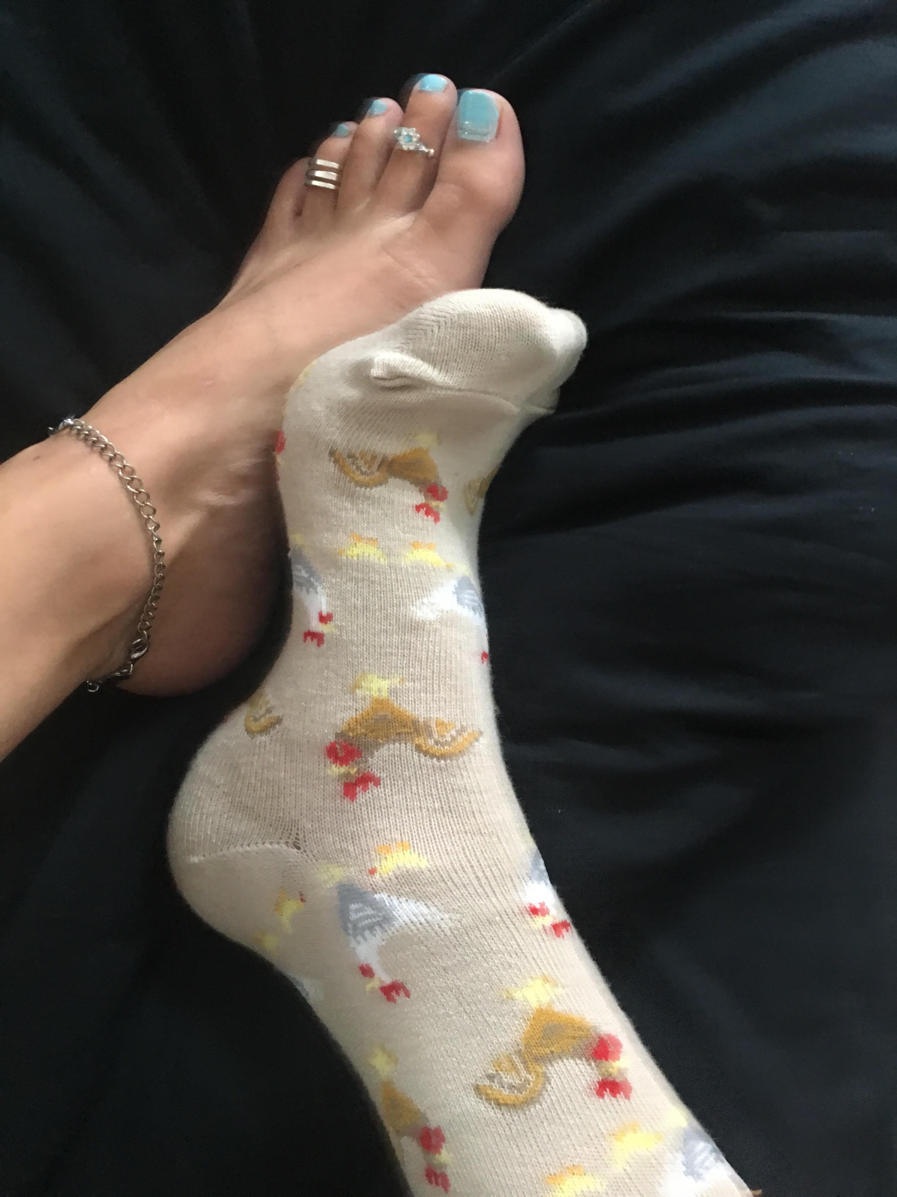 On off cock socks and toe rings 🐓🧦 | Scrolller