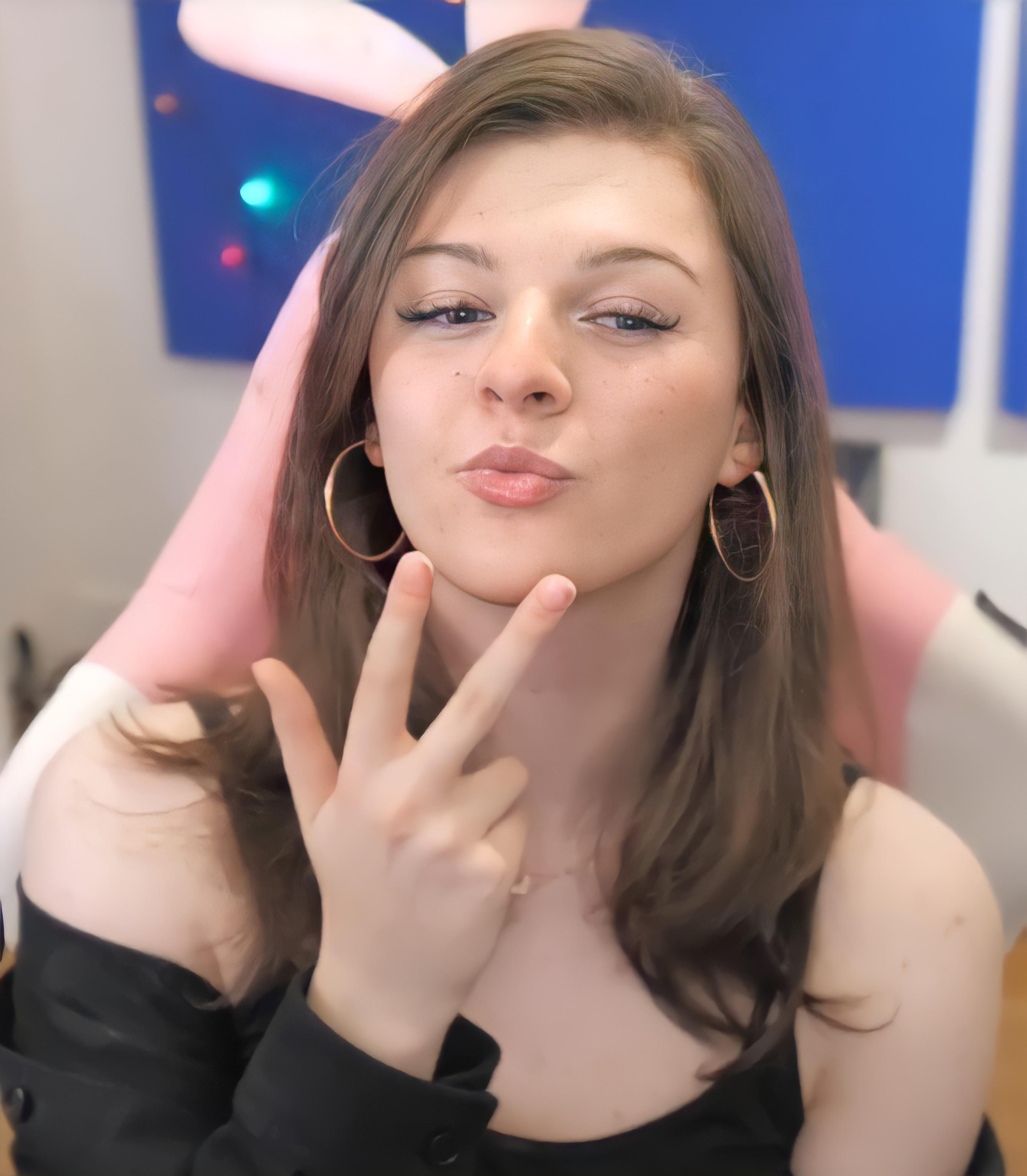 One more HD photo of Rose | Scrolller