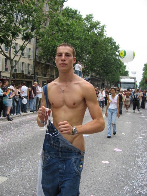 One more strap, and the real parade begins. | Scrolller