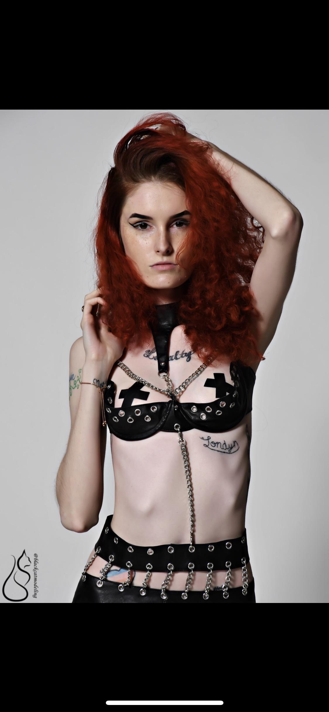 One of my favorite local models | Scrolller