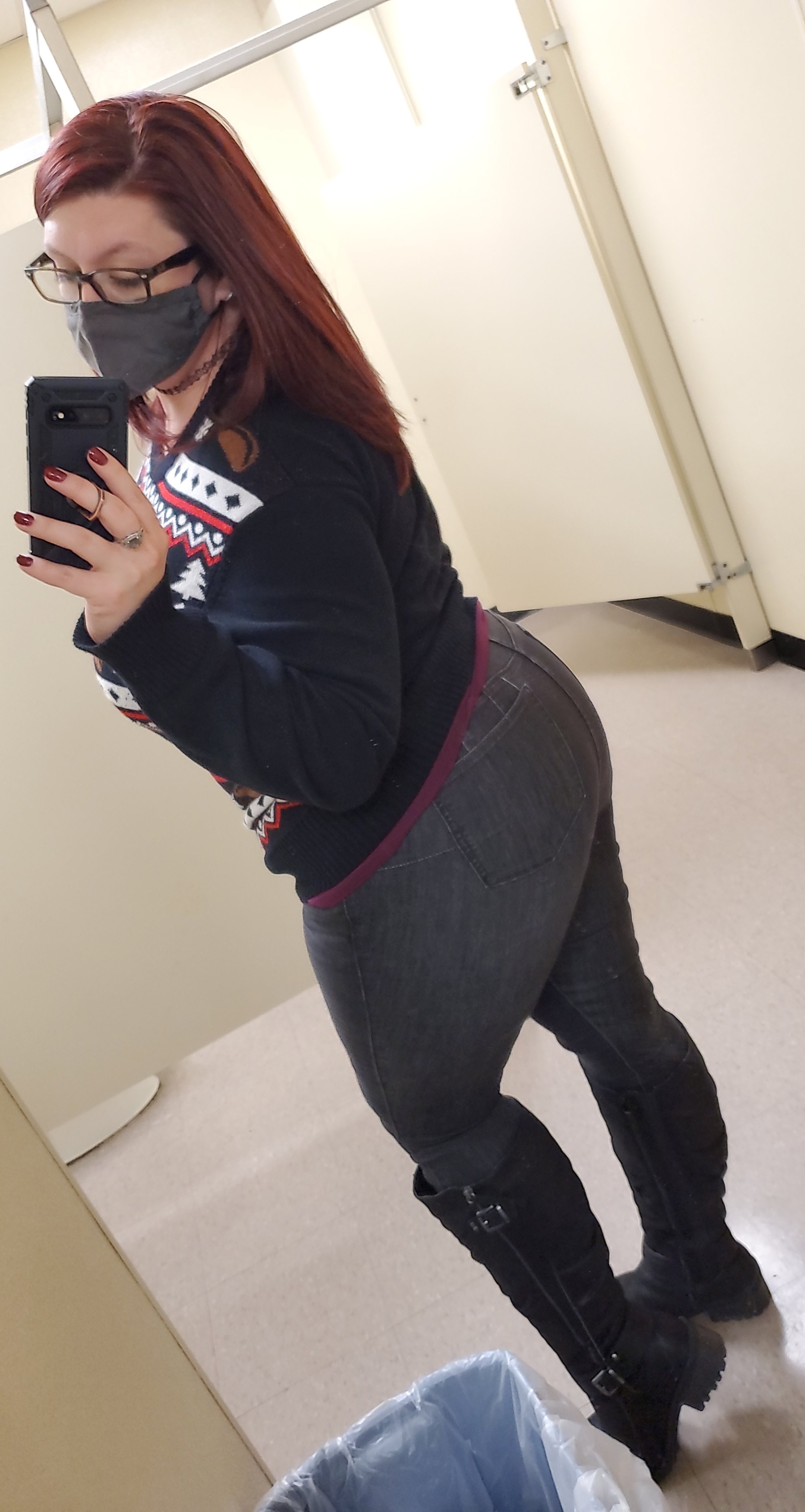 One of my favorite pair of jeans 💜 | Scrolller