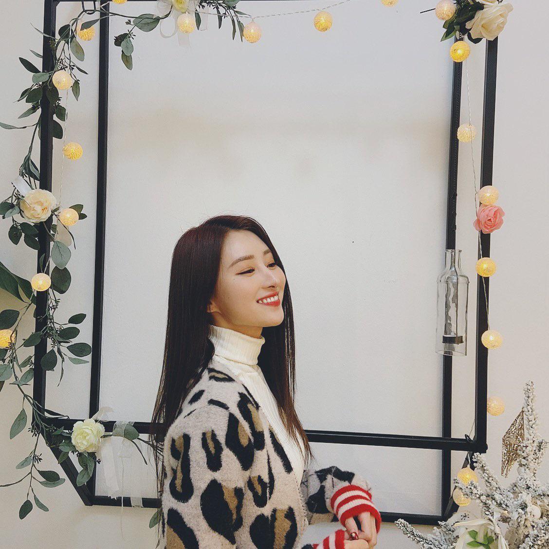 One of my favorite photos of Queen Sua ☺️ | Scrolller