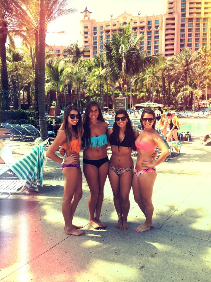 One two three four | Scrolller