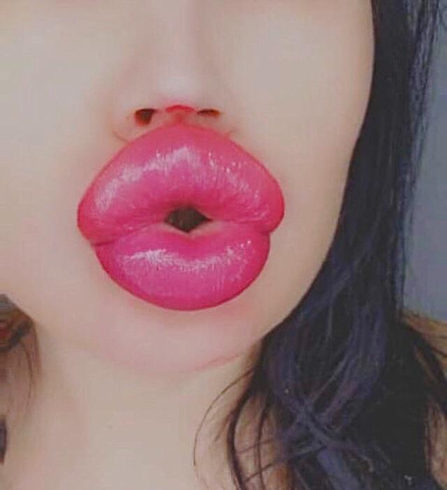 Oopsie! I got lipstick on my nose! 🙈 | Scrolller