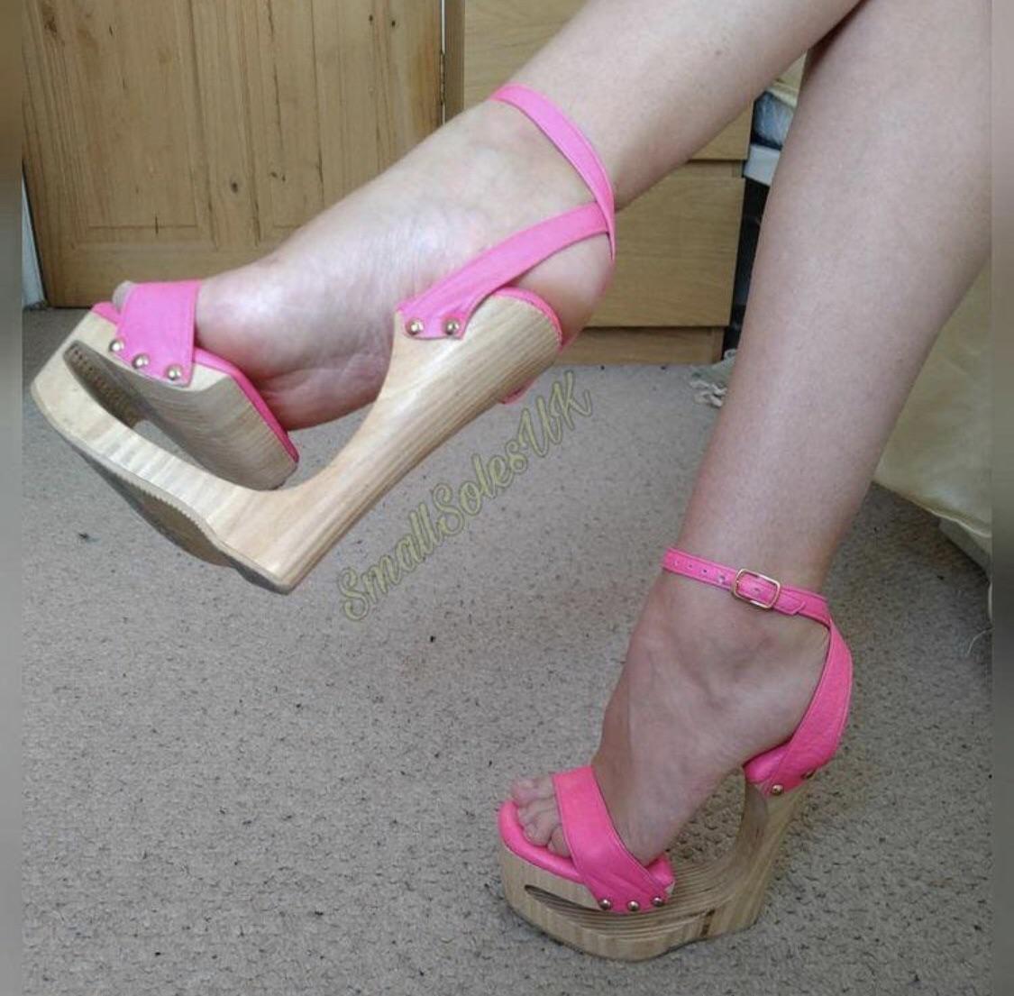 Open sole wedges 😃 | Scrolller