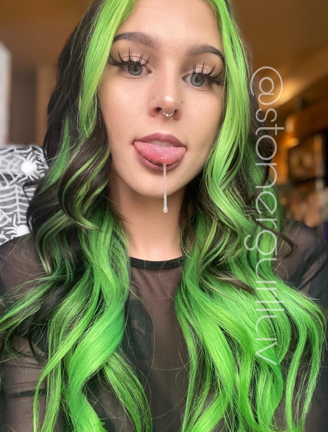 Open up wide! | Scrolller