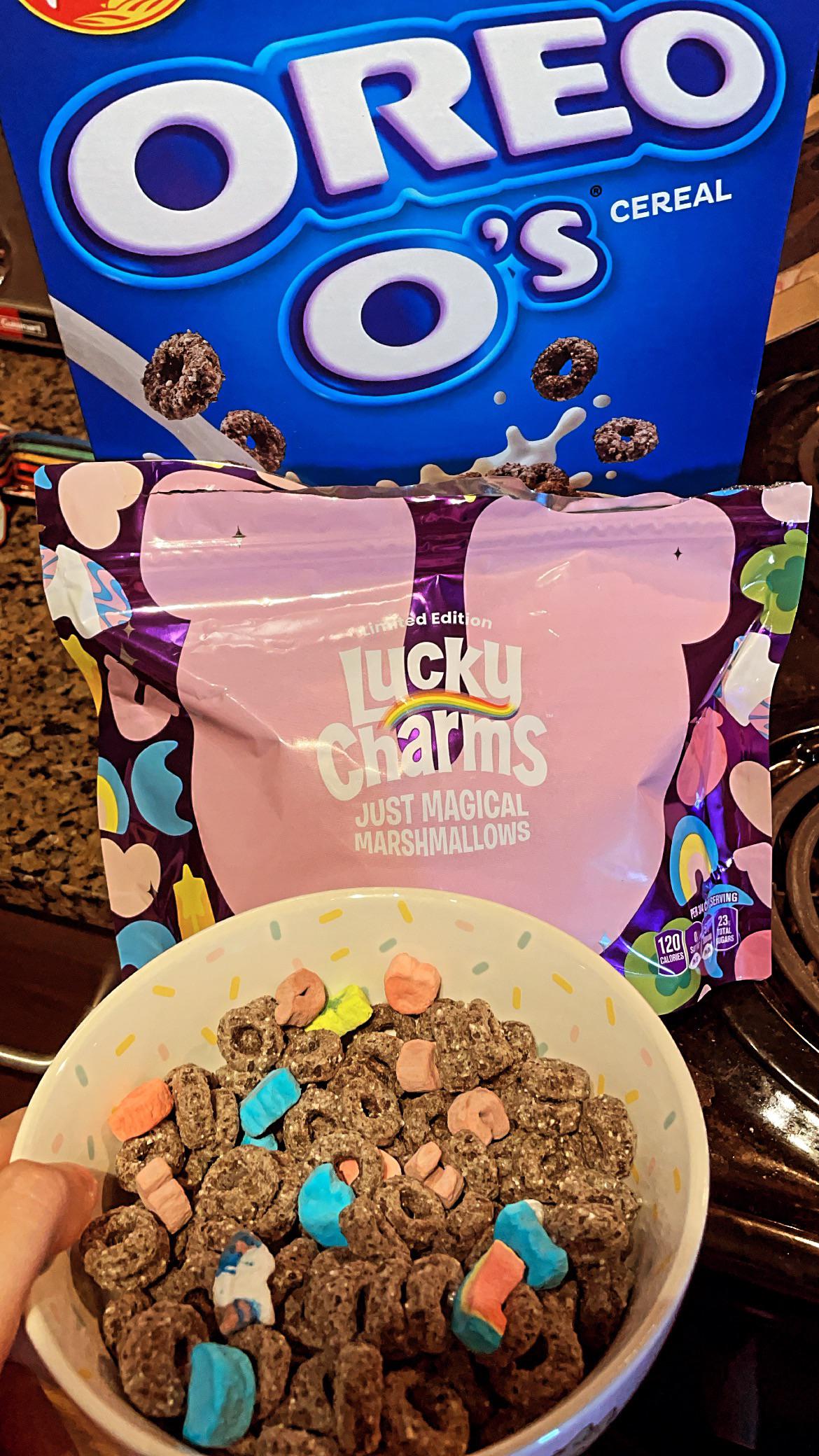Oreo cereal & lucky charm marshmallows!!! 🥣 ☺️ | Scrolller