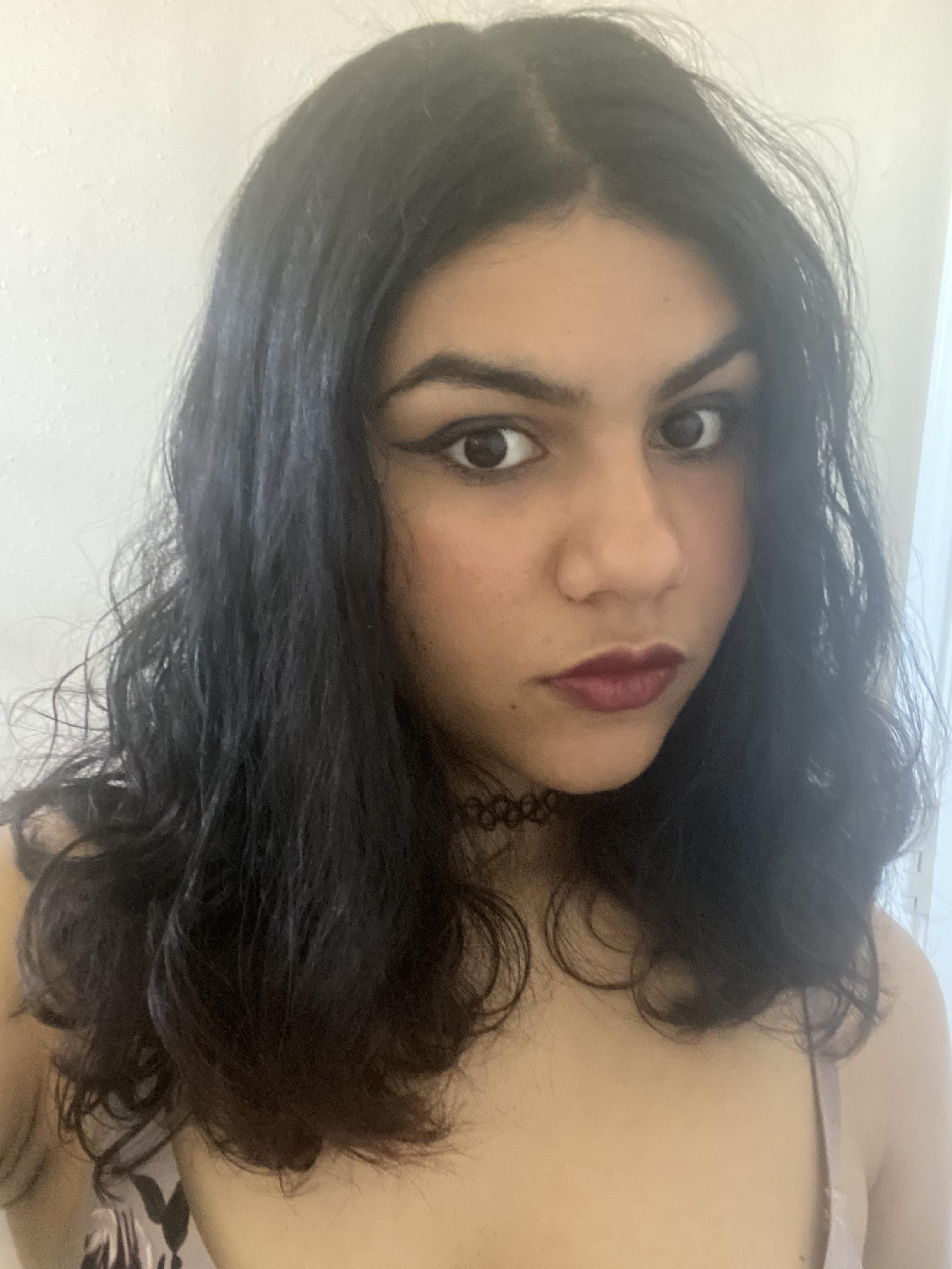 [over 18] | Scrolller