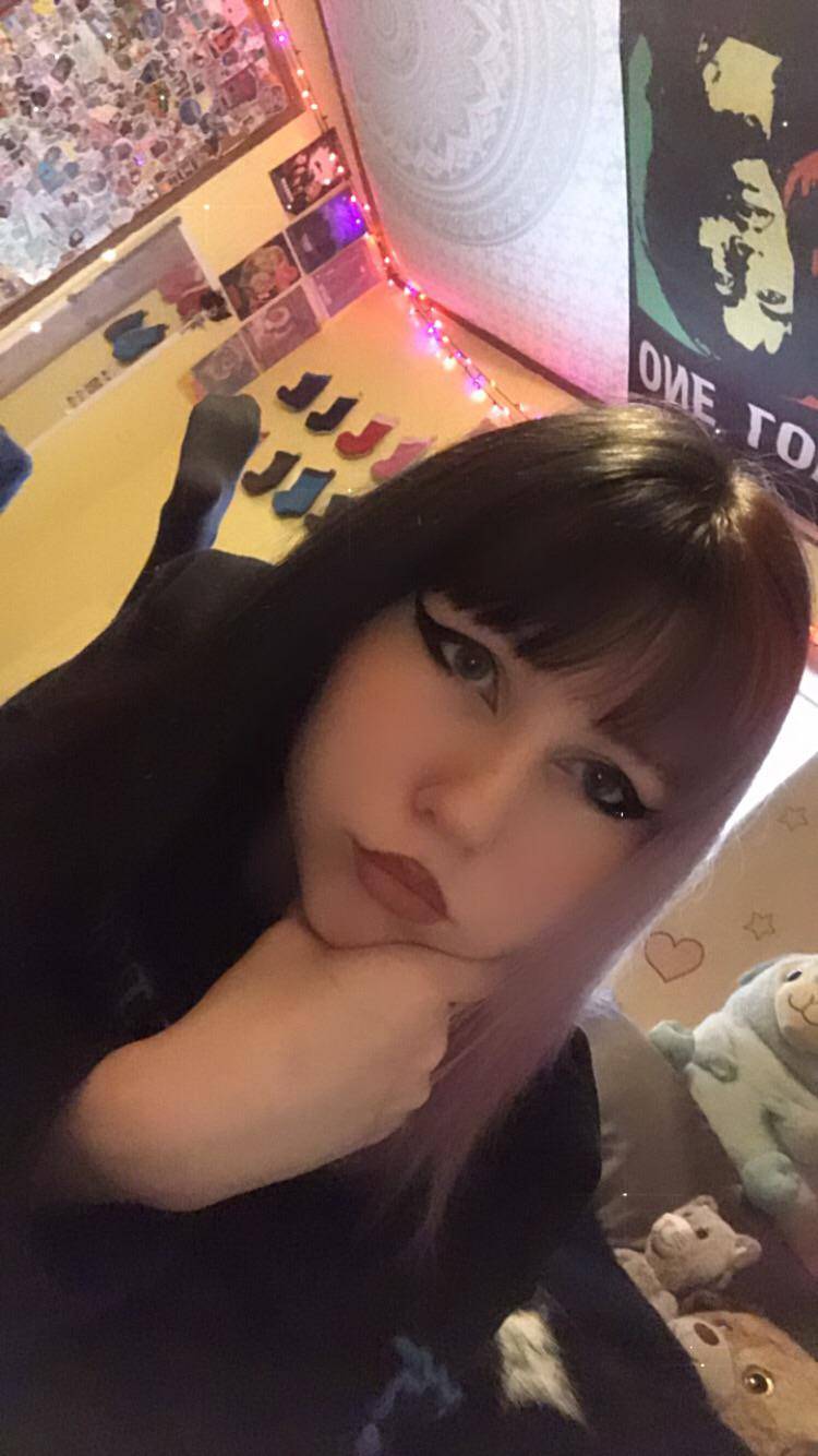 (over18) feeling cute today!! 👉👈💕 | Scrolller