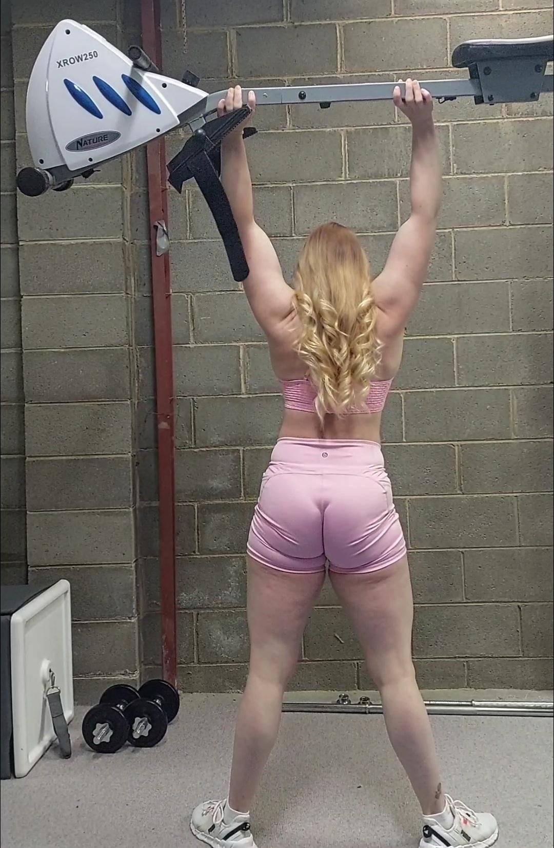 Overhead press with my rower | Scrolller