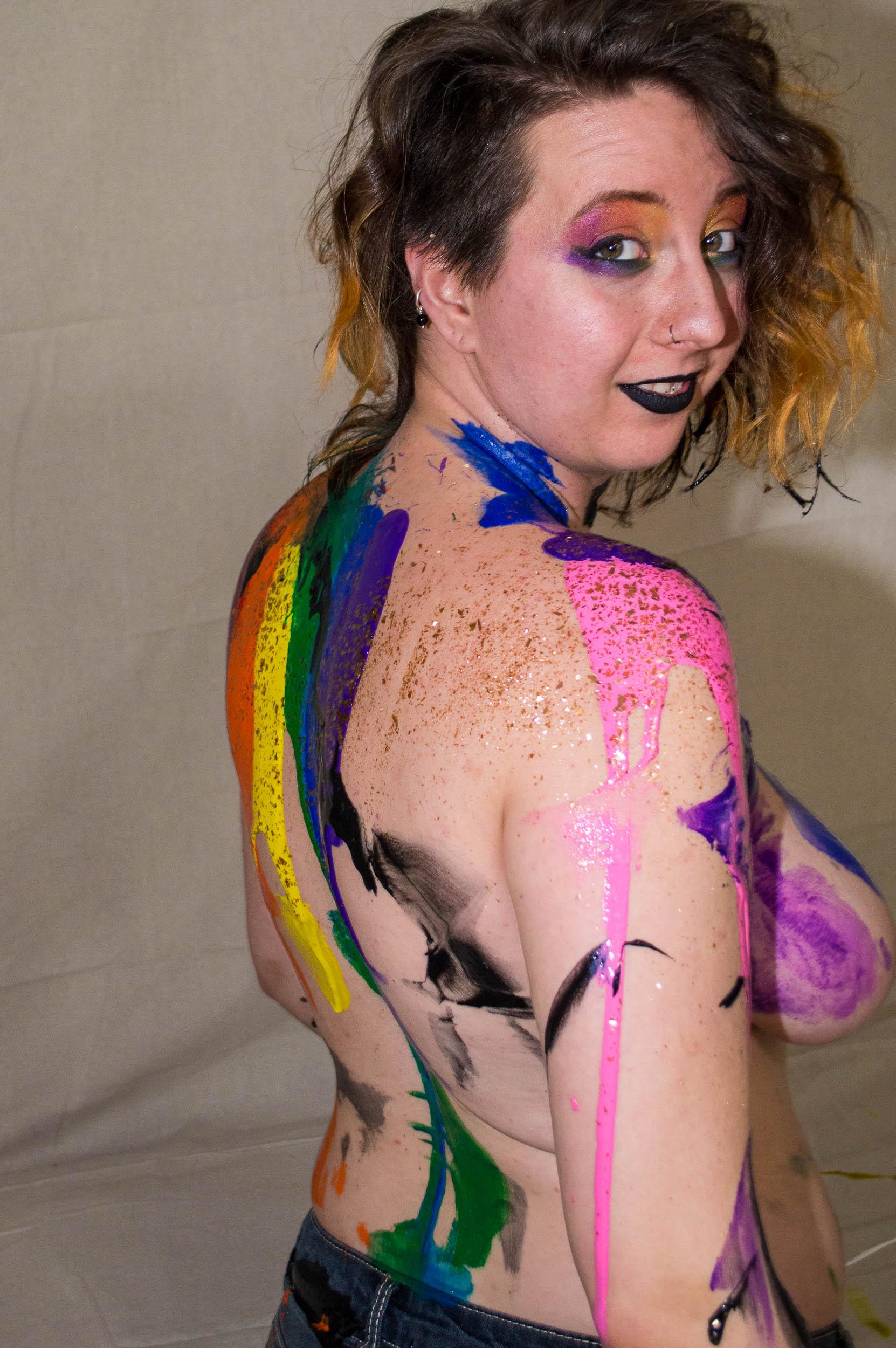 Paint and glitter photoshoot | Scrolller