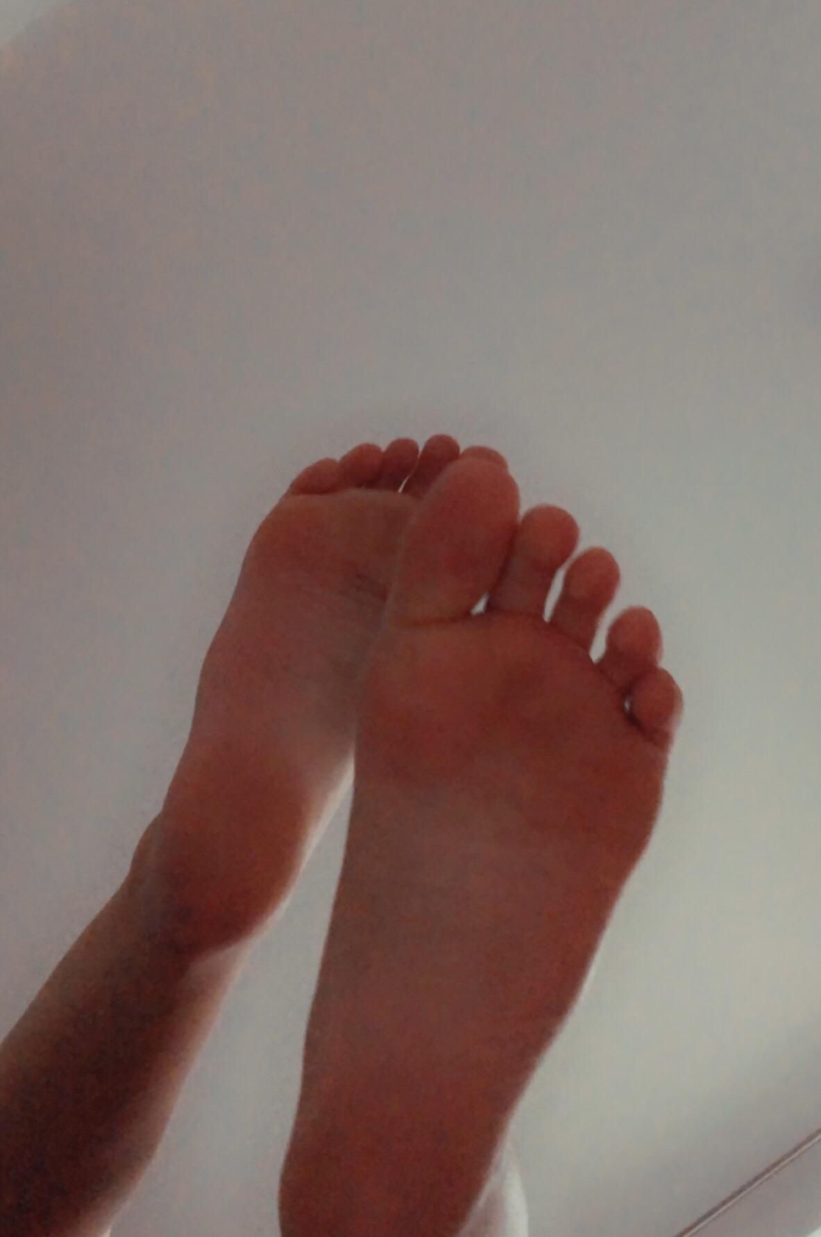 Pair of pretty soles 💋 | Scrolller