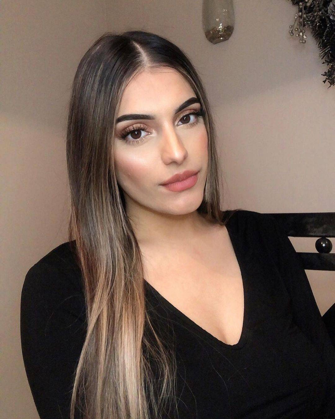 Pakistan X Canadian | Scrolller