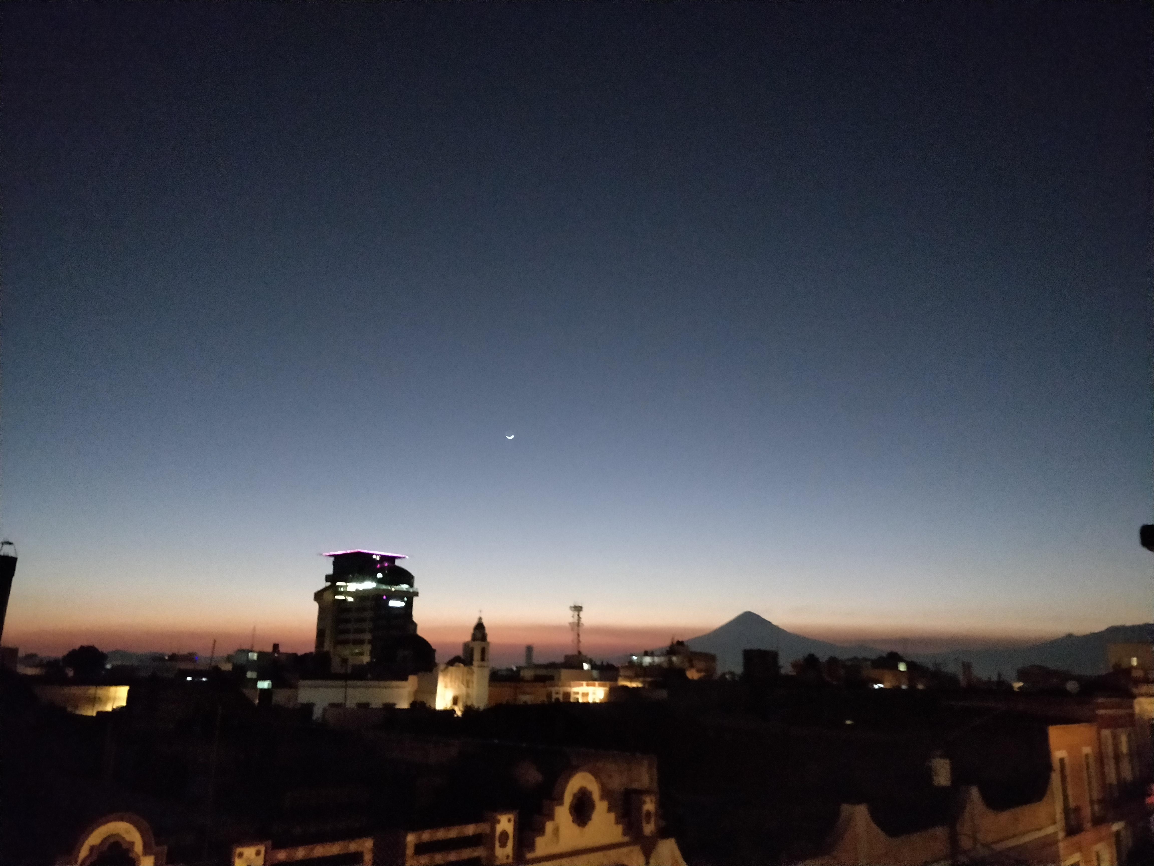 Panorama de un atardecer poblano | Scrolller