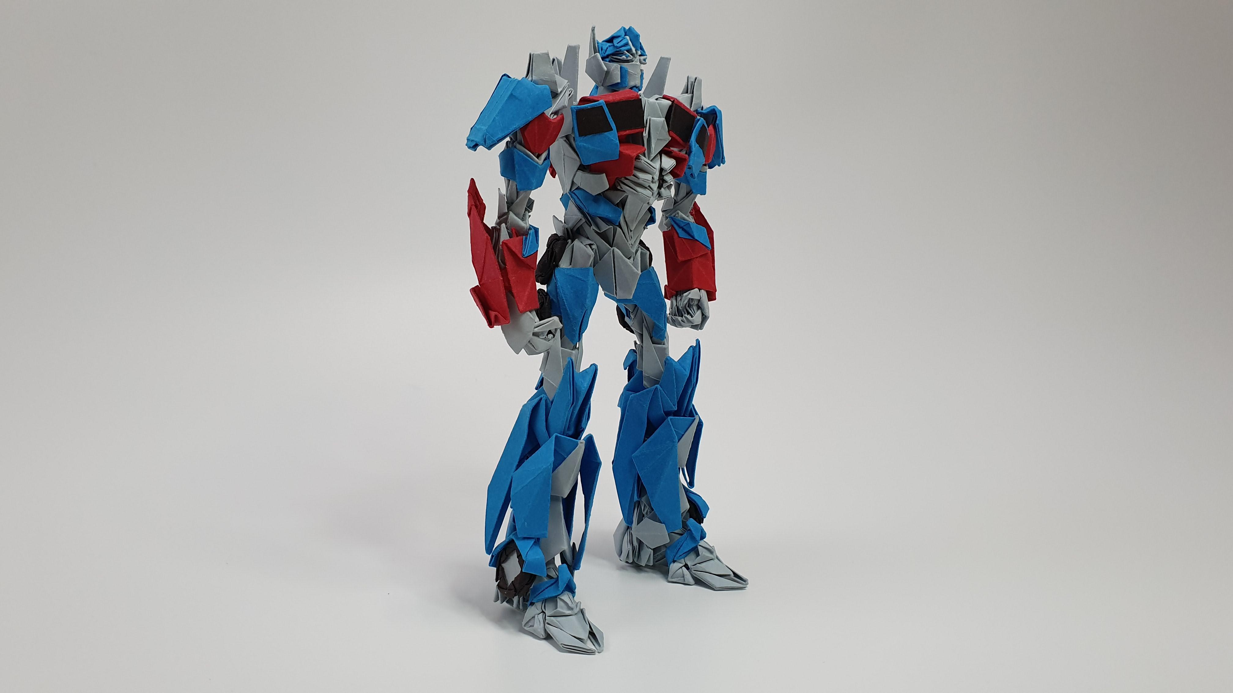 Paper Craft Optimus Prime | Scrolller
