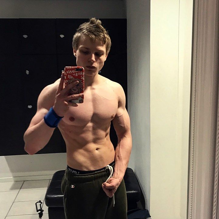 Papercuts must be lethal | Scrolller