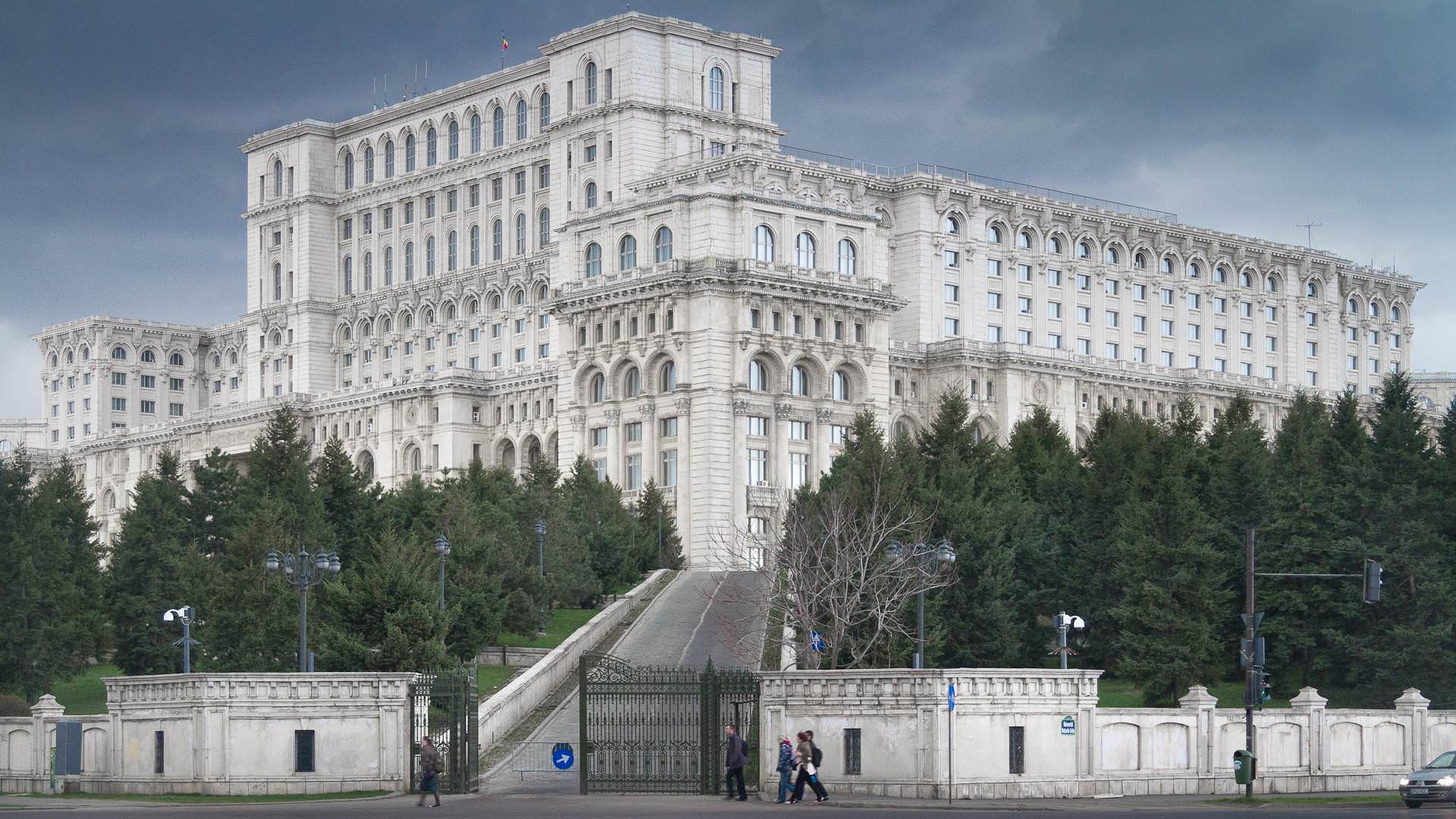 Parliament building, Bucharest [1920x1080] | Scrolller