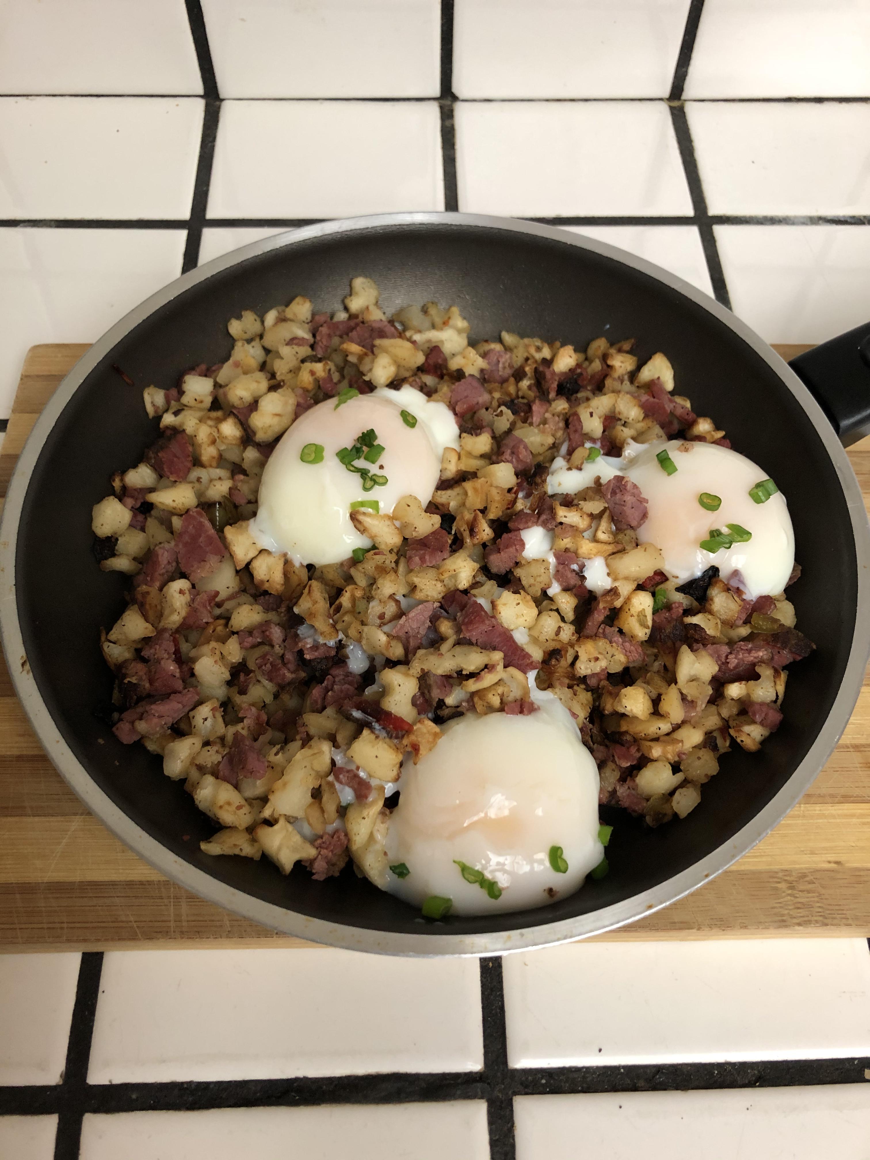 Pastrami Hash & Poached Eggs | Scrolller
