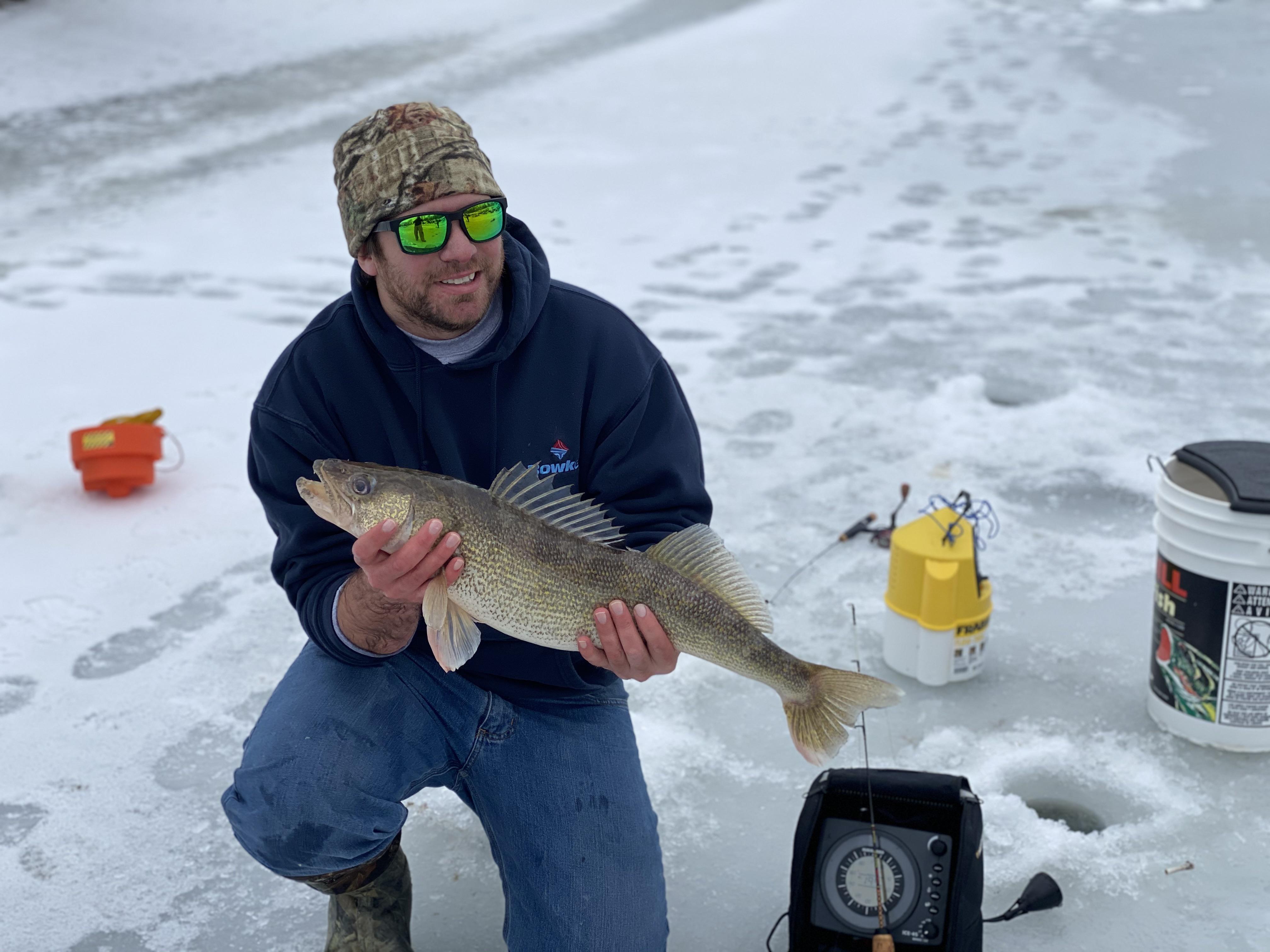 Pb walleye through the ice 27 1/2” | Scrolller