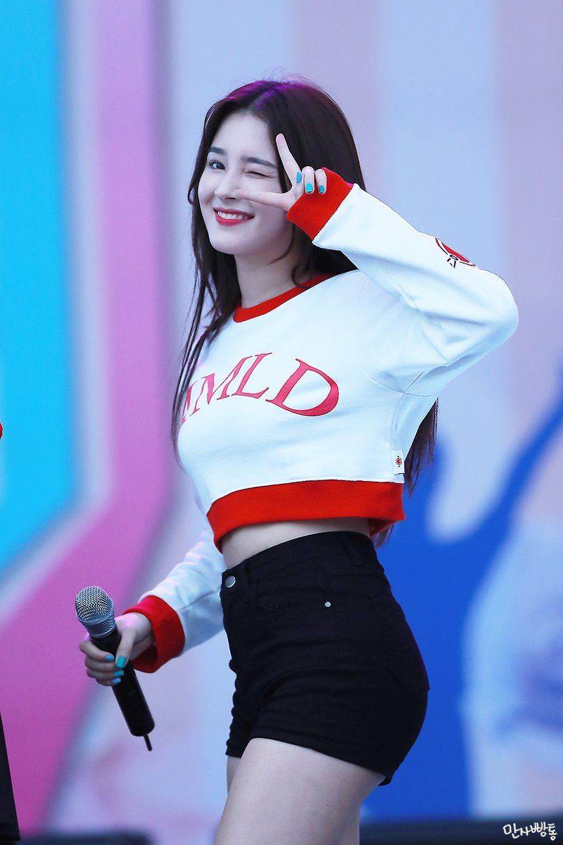 Peace Out! | Scrolller