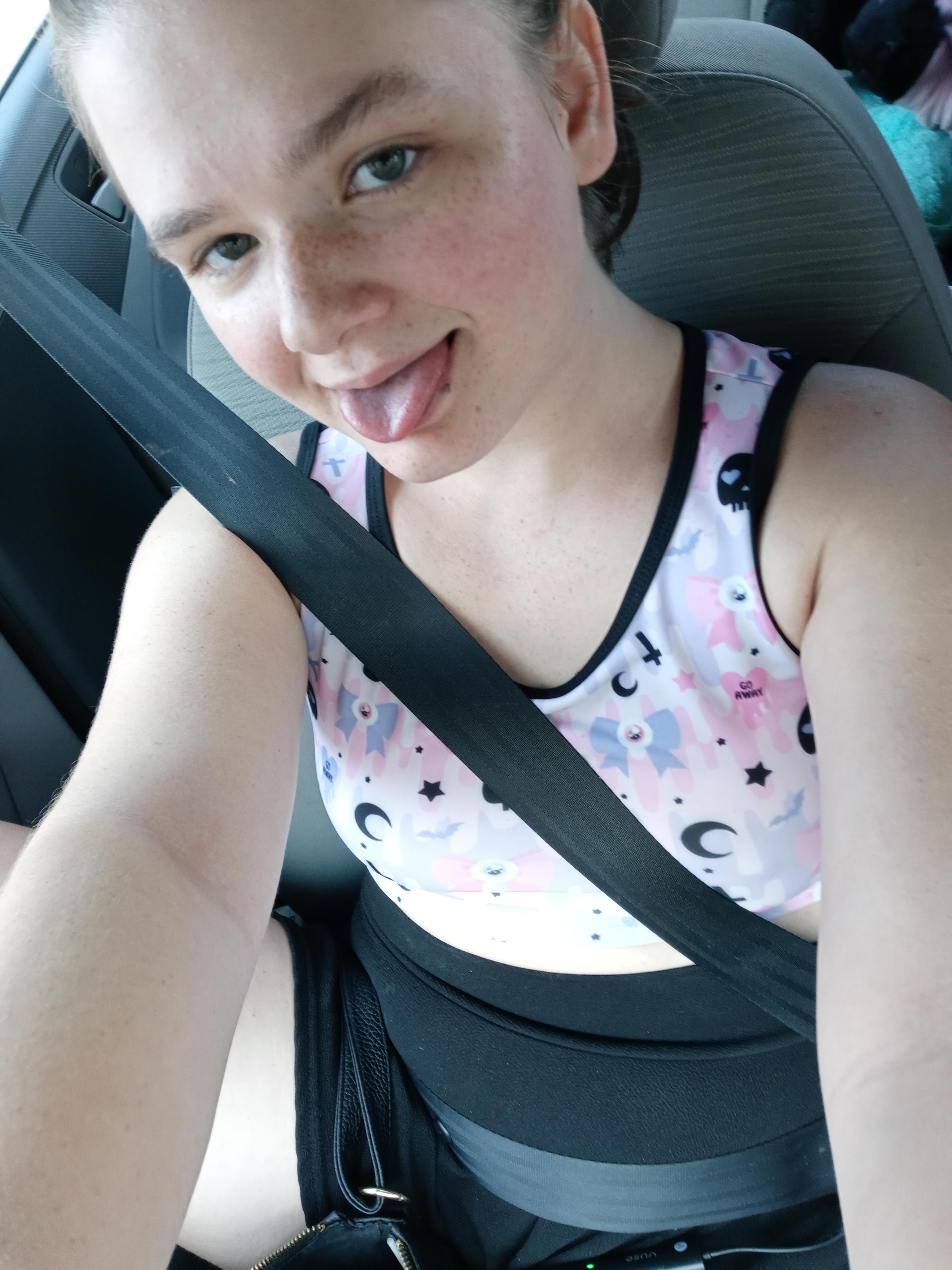 Peekaboo | Scrolller