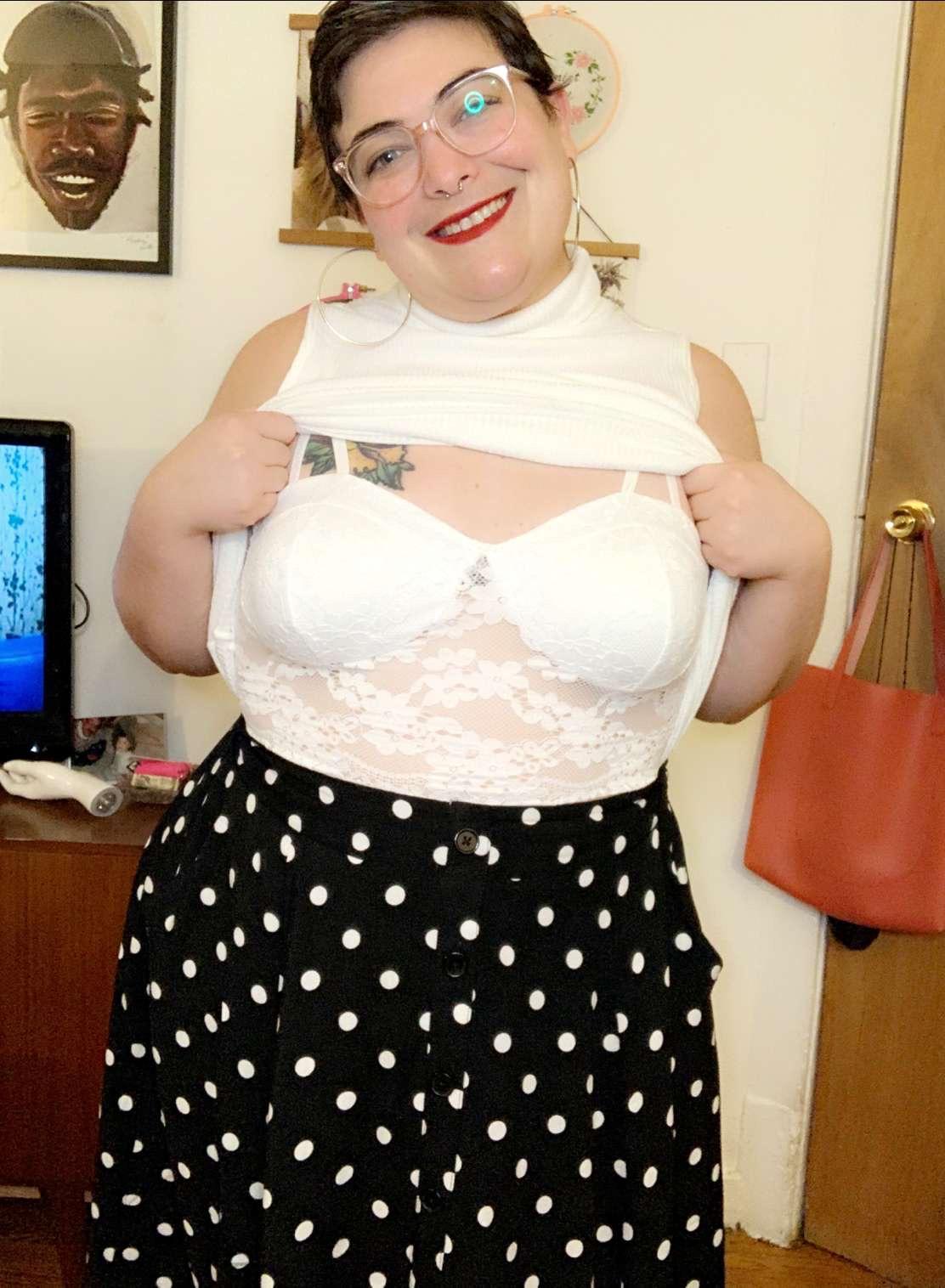 peekaboo 👀 | Scrolller