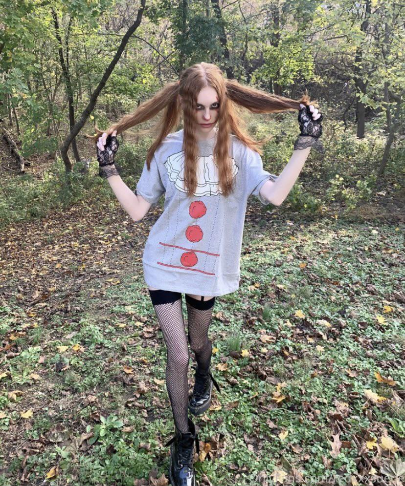 Pennywise by redxxxsuede [OC] | Scrolller