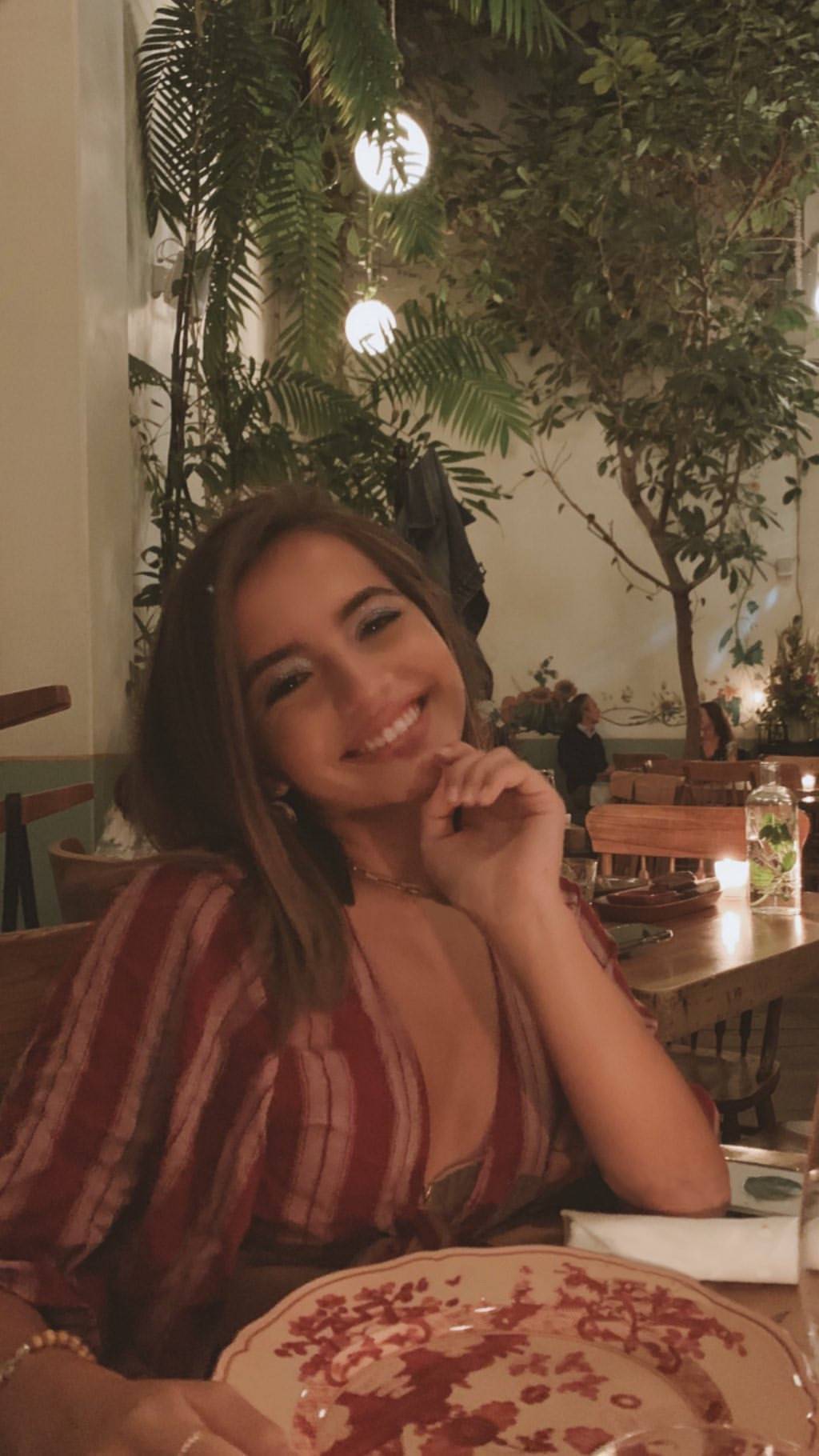 Perfect date | Scrolller