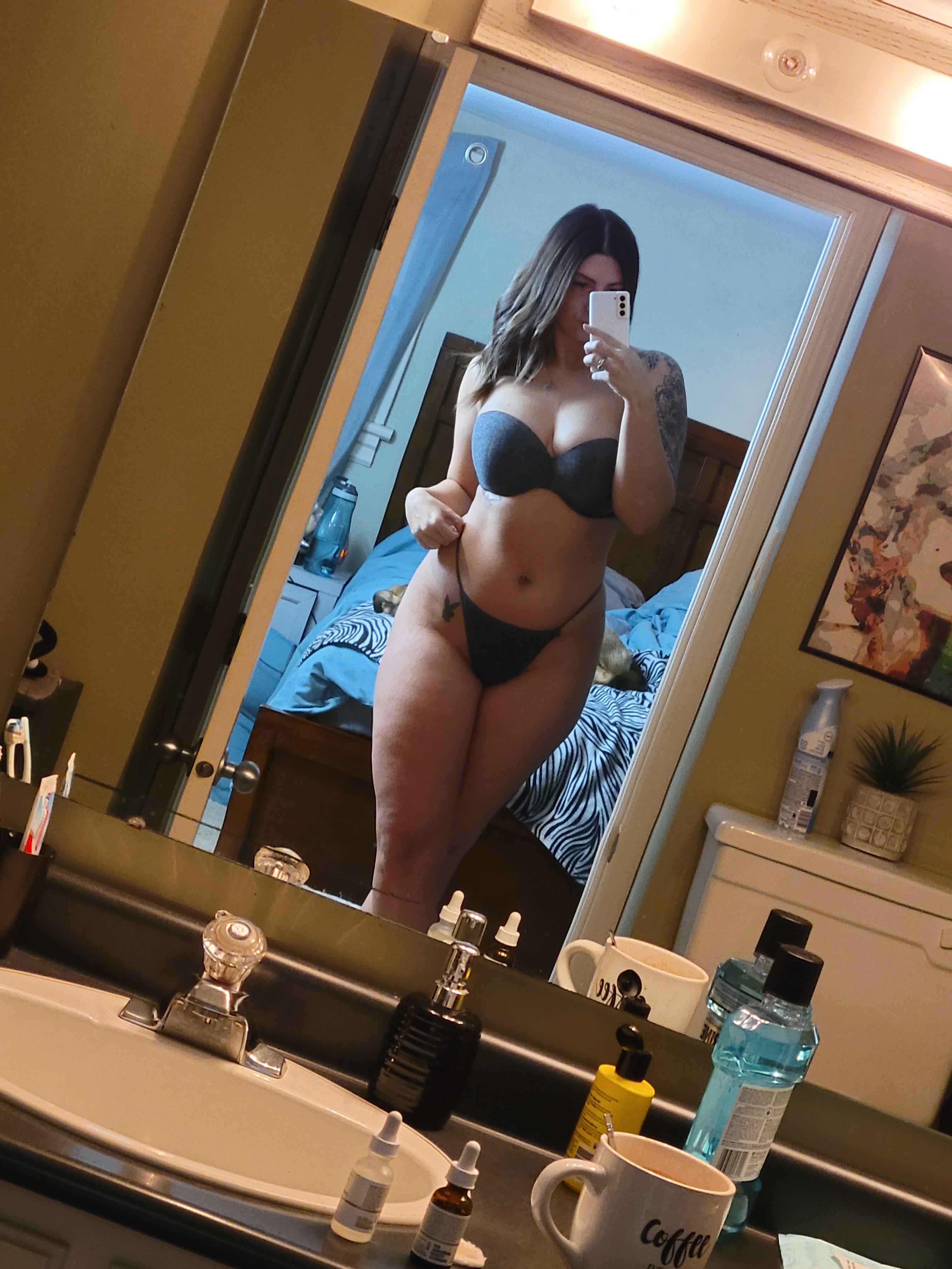 Discover more like BreedingMaterial: Perfect hips for breeding and Related Content | Scrolller