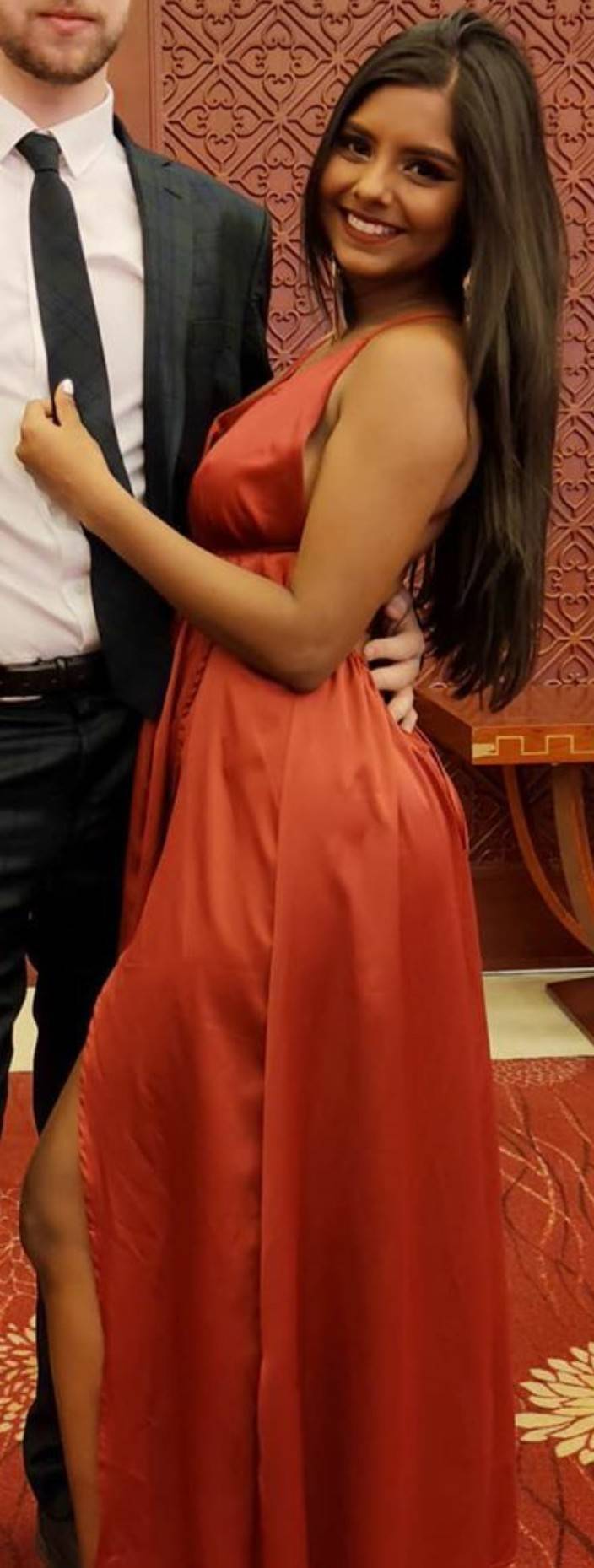 Perky, pointing up, Smiling 😘😍 | Scrolller