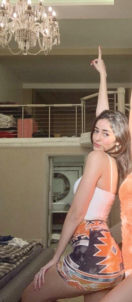 Petite THOT Ananya Panday and that tight little ass | Scrolller