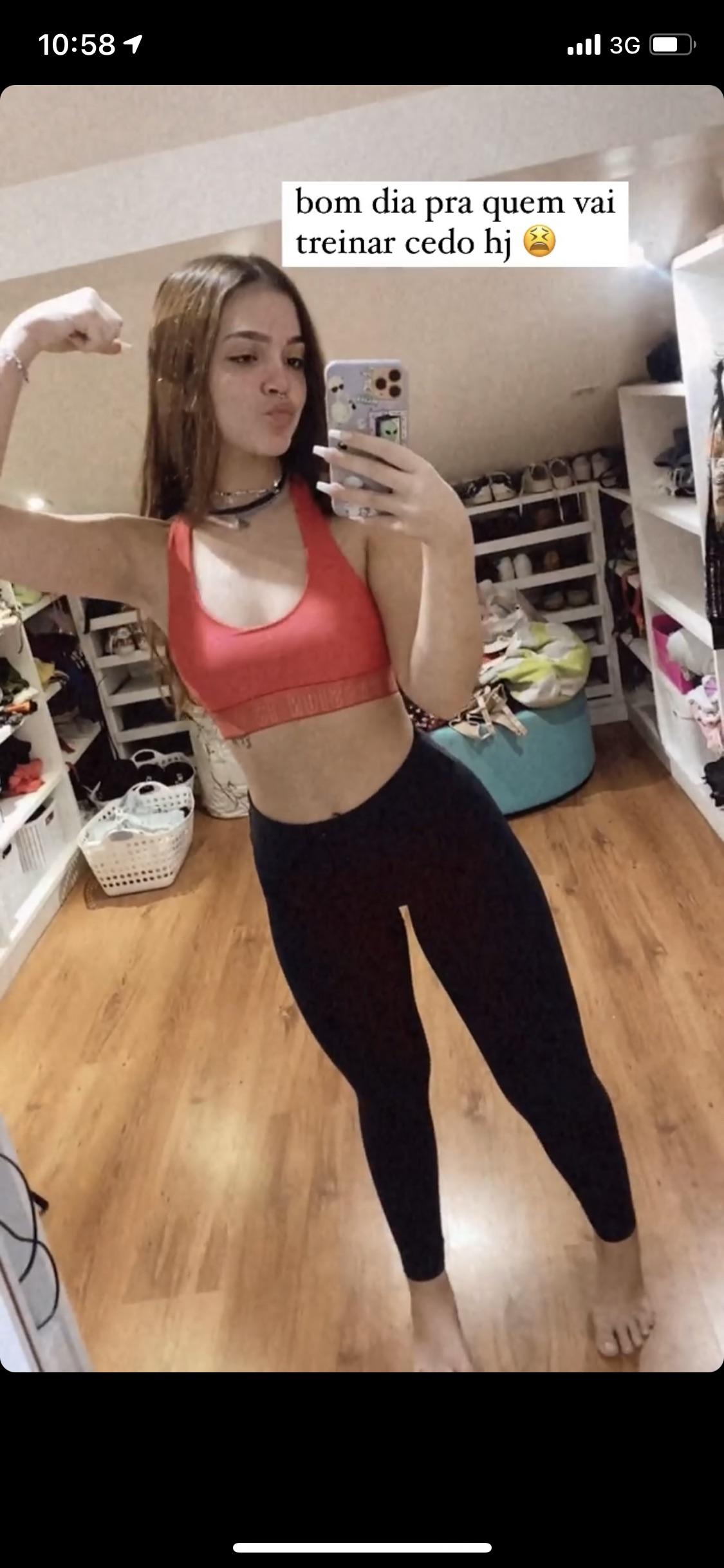 Pezinhos Mel Maia | Scrolller