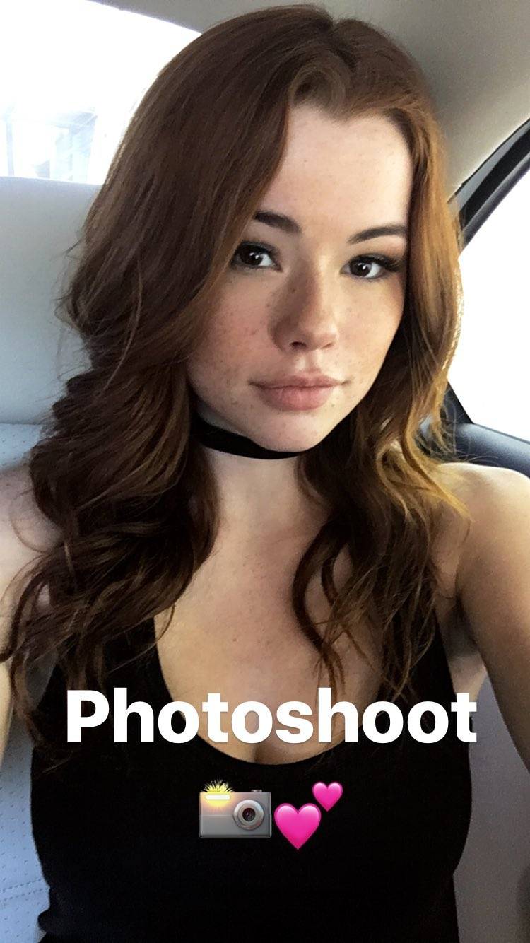 Photoshoot | Scrolller