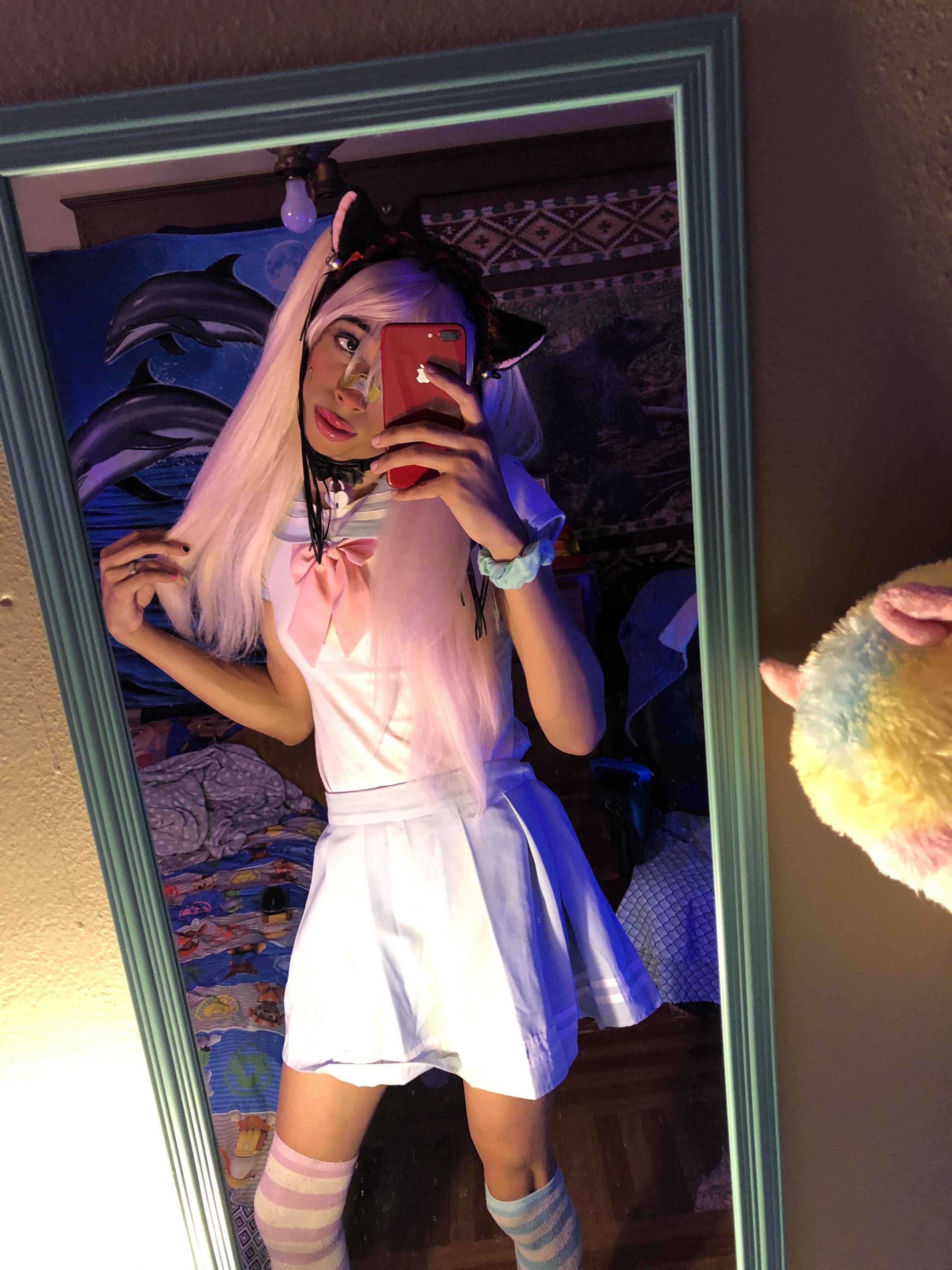 Pick me 🥺 | Scrolller