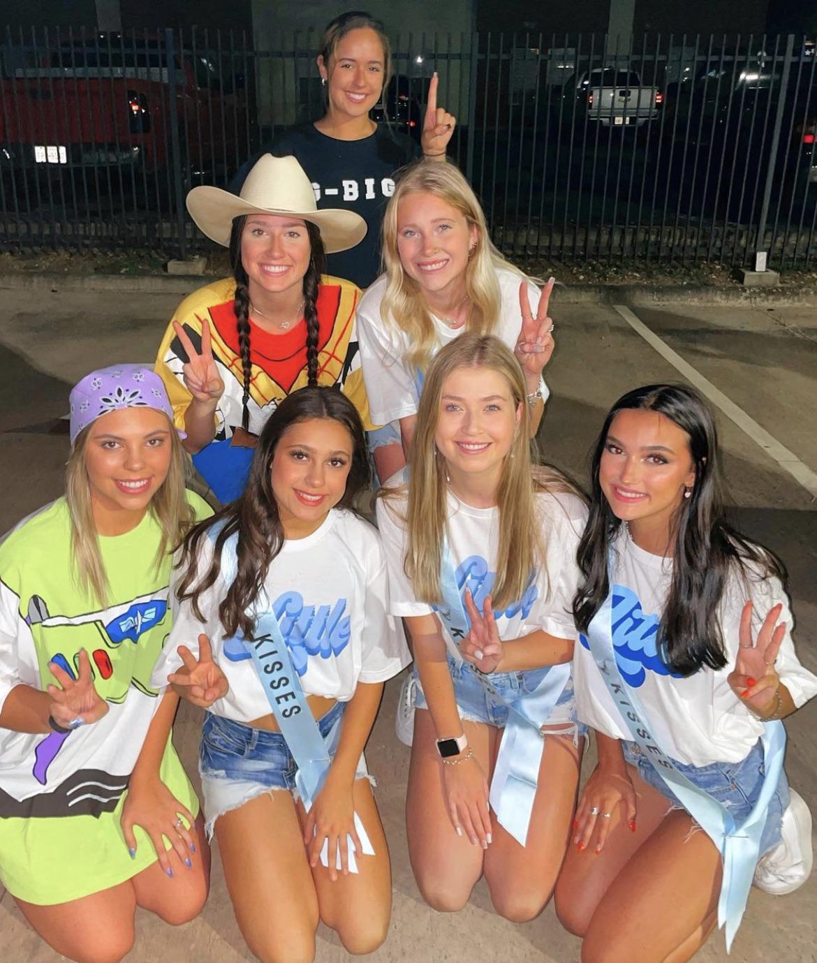 Pick your threeway | Scrolller