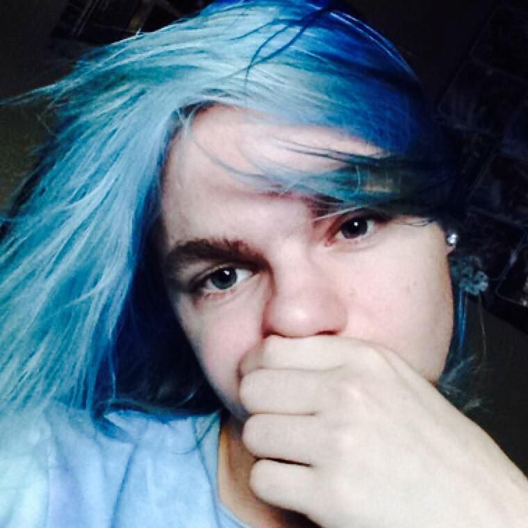 Picture of your new moderator! :) | Scrolller